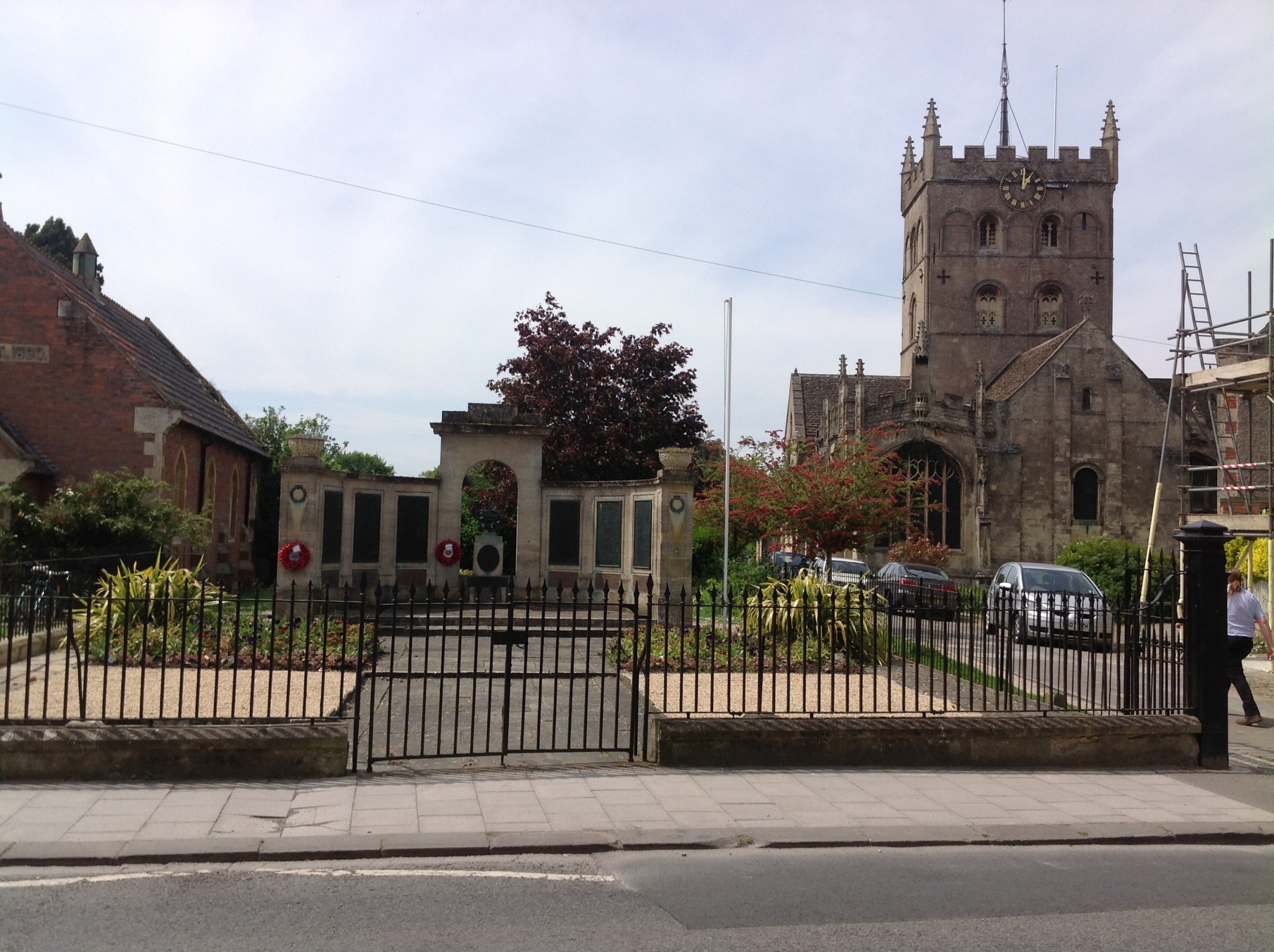 DEVIZES AND ROUNDWAY