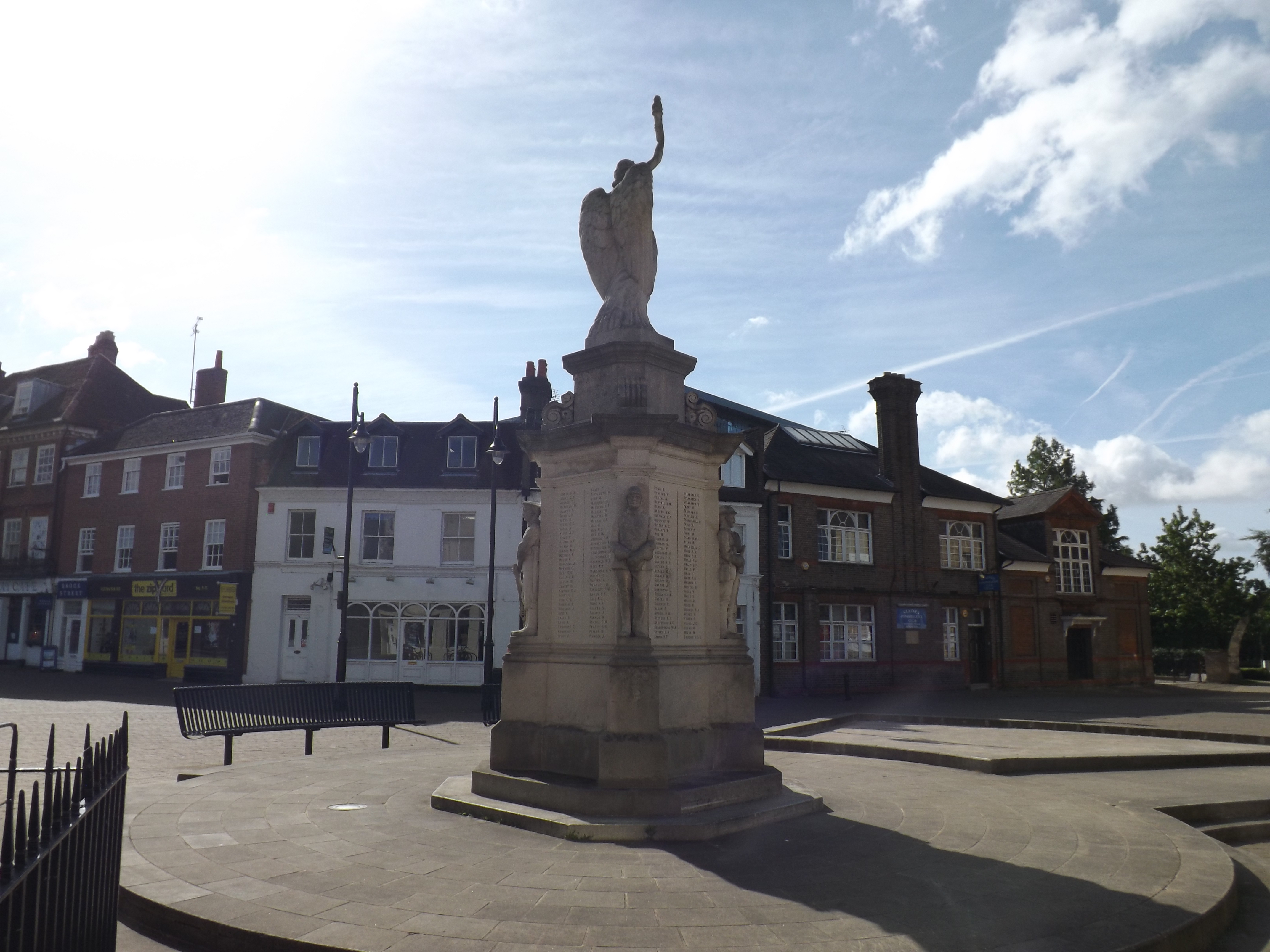 Staines - War Memorials Online