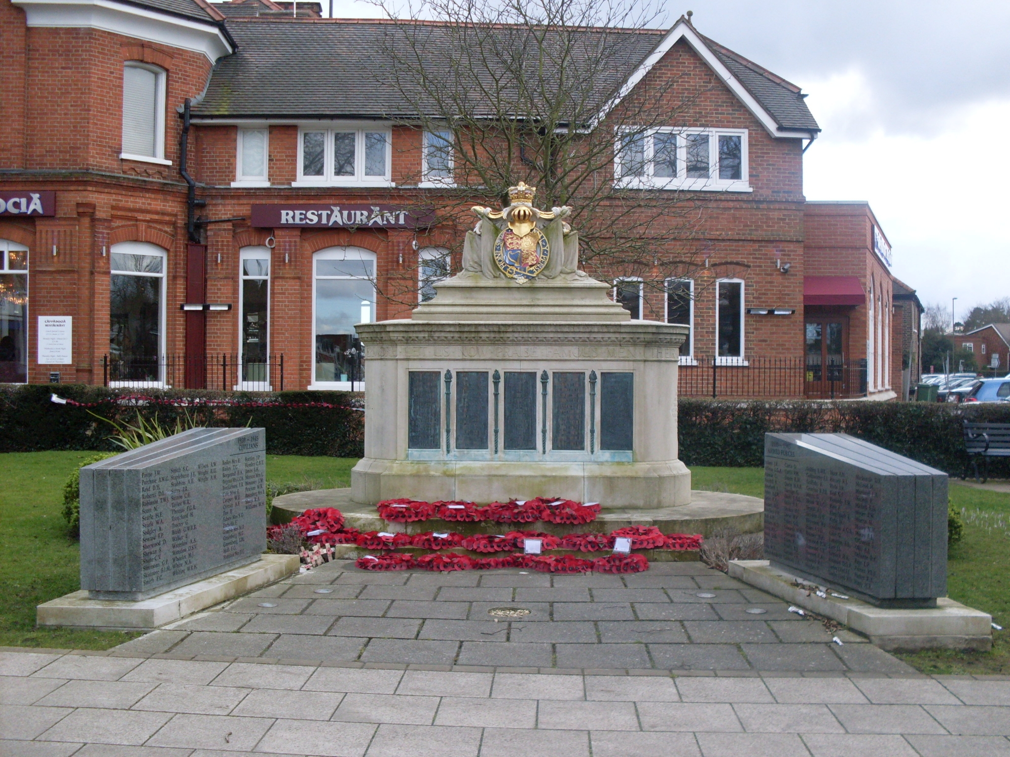 WALTON ON THAMES - WW1 - War Memorials Online