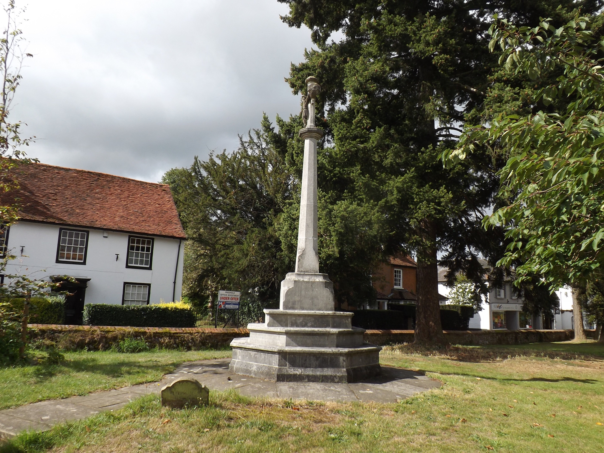 Great Bookham War Memorial - War Memorials Online