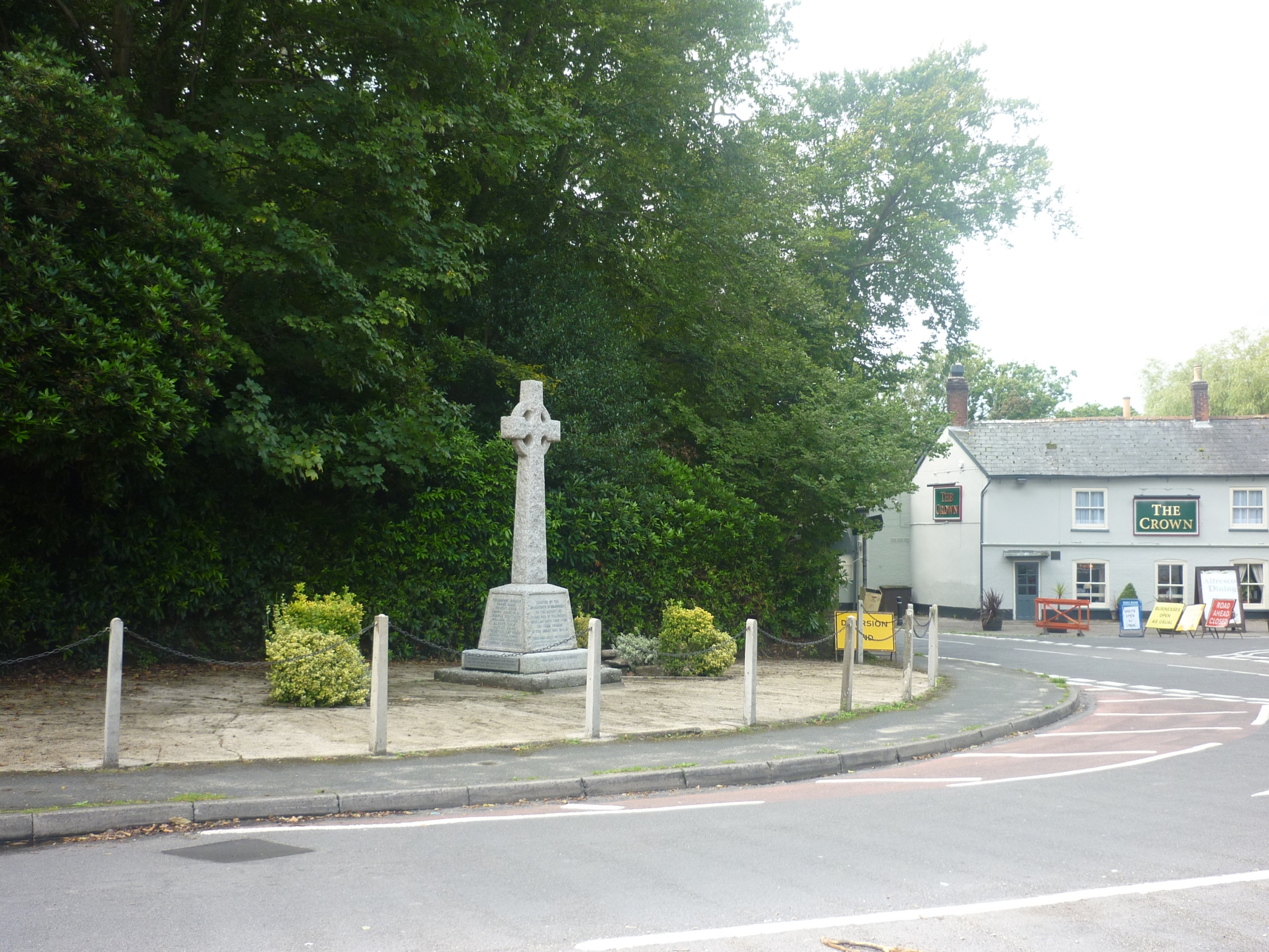 BRANSGORE - War Memorials Online