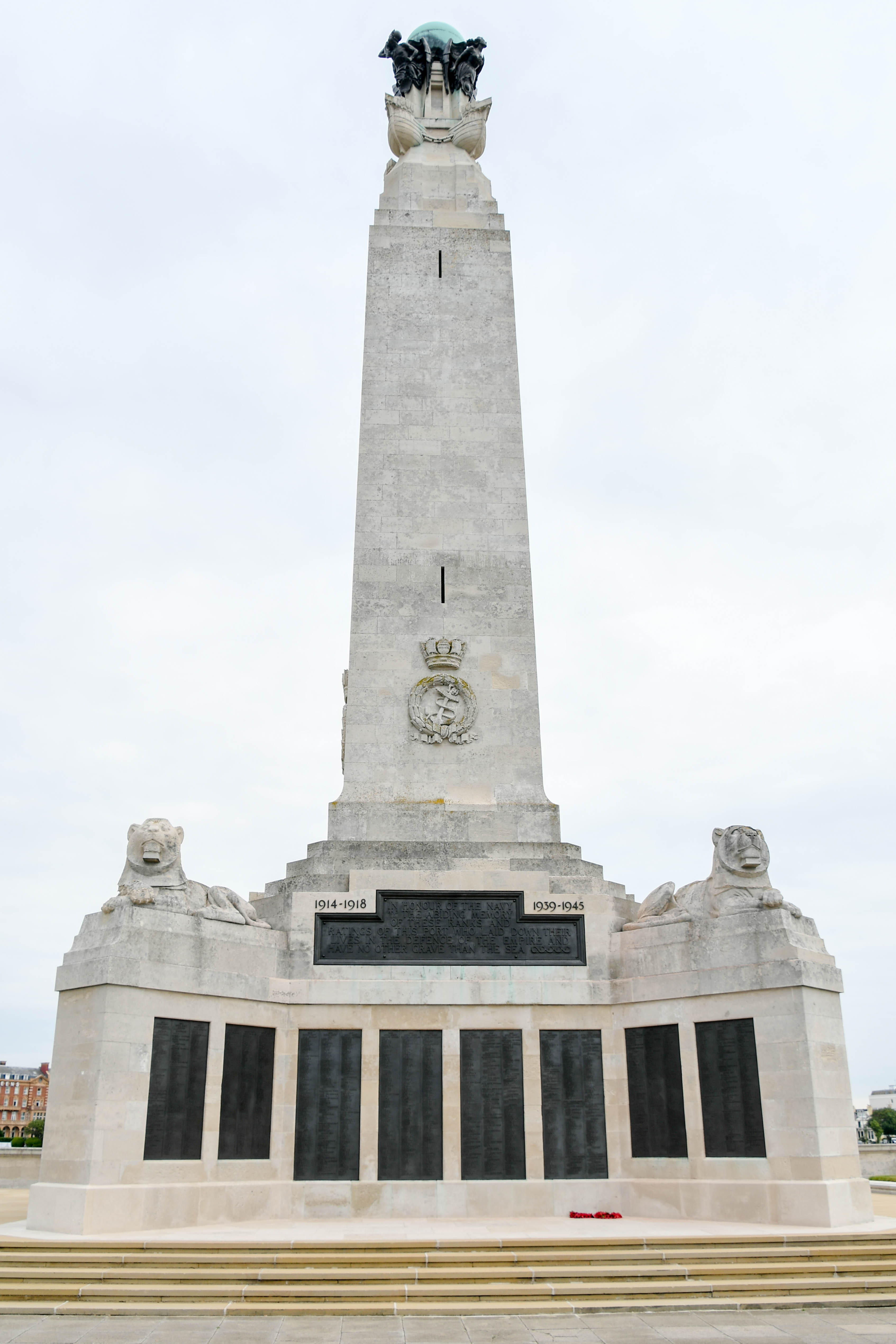 Royal Navy / Portsmouth Naval Memorial - War Memorials Online