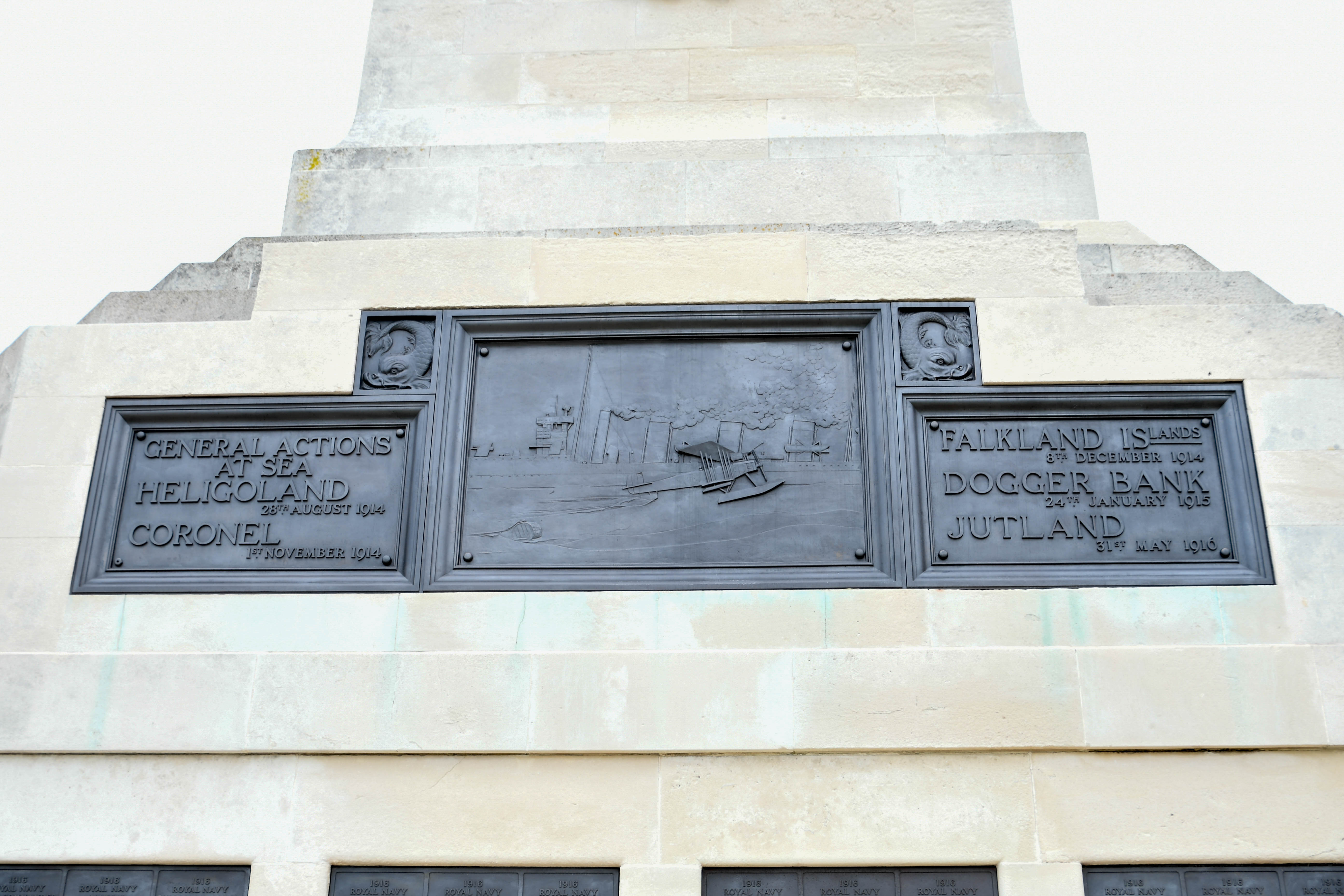 Royal Navy / Portsmouth Naval Memorial - War Memorials Online