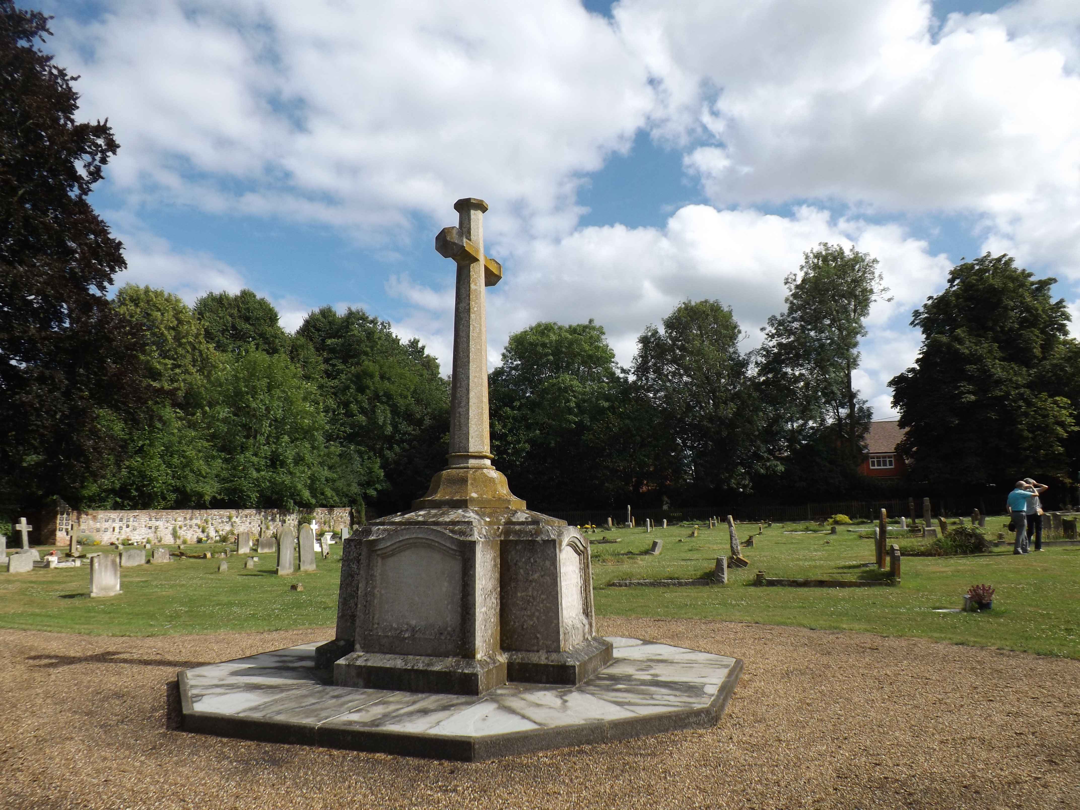 Crondall - War Memorials Online