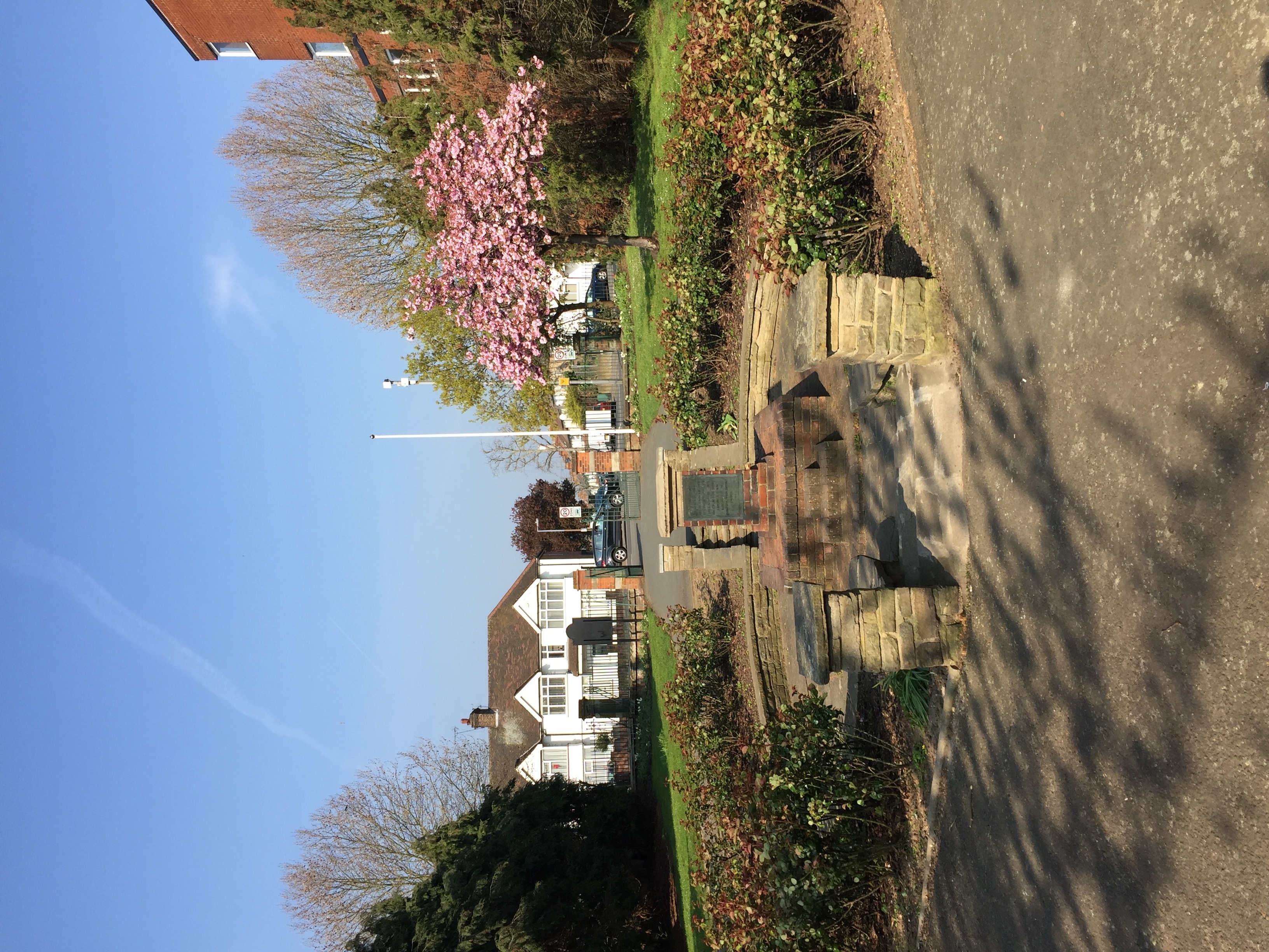 CHINGFORD GARDENS OF REMEMBRANCE - War Memorials Online