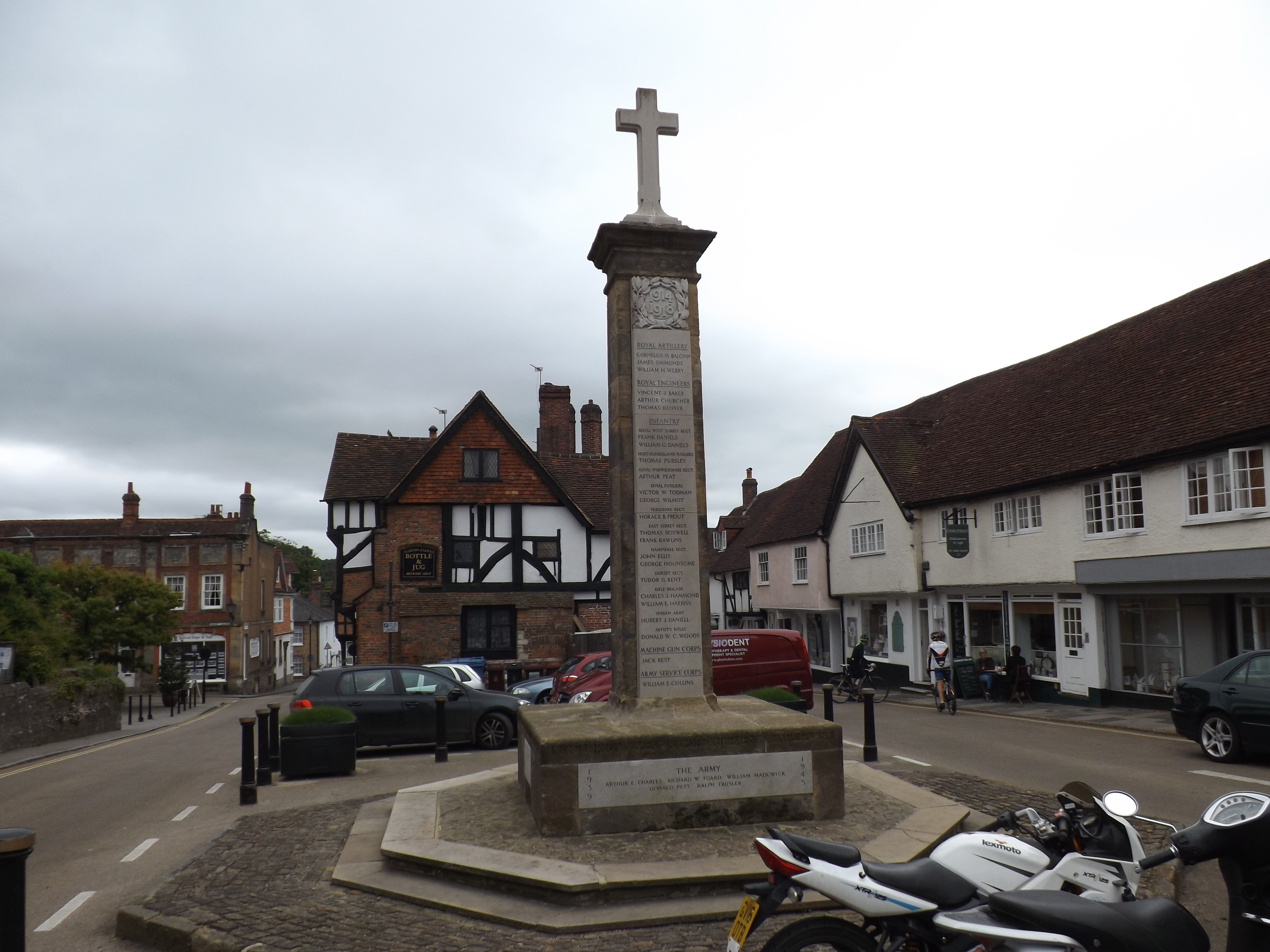 Midhurst - War Memorials Online