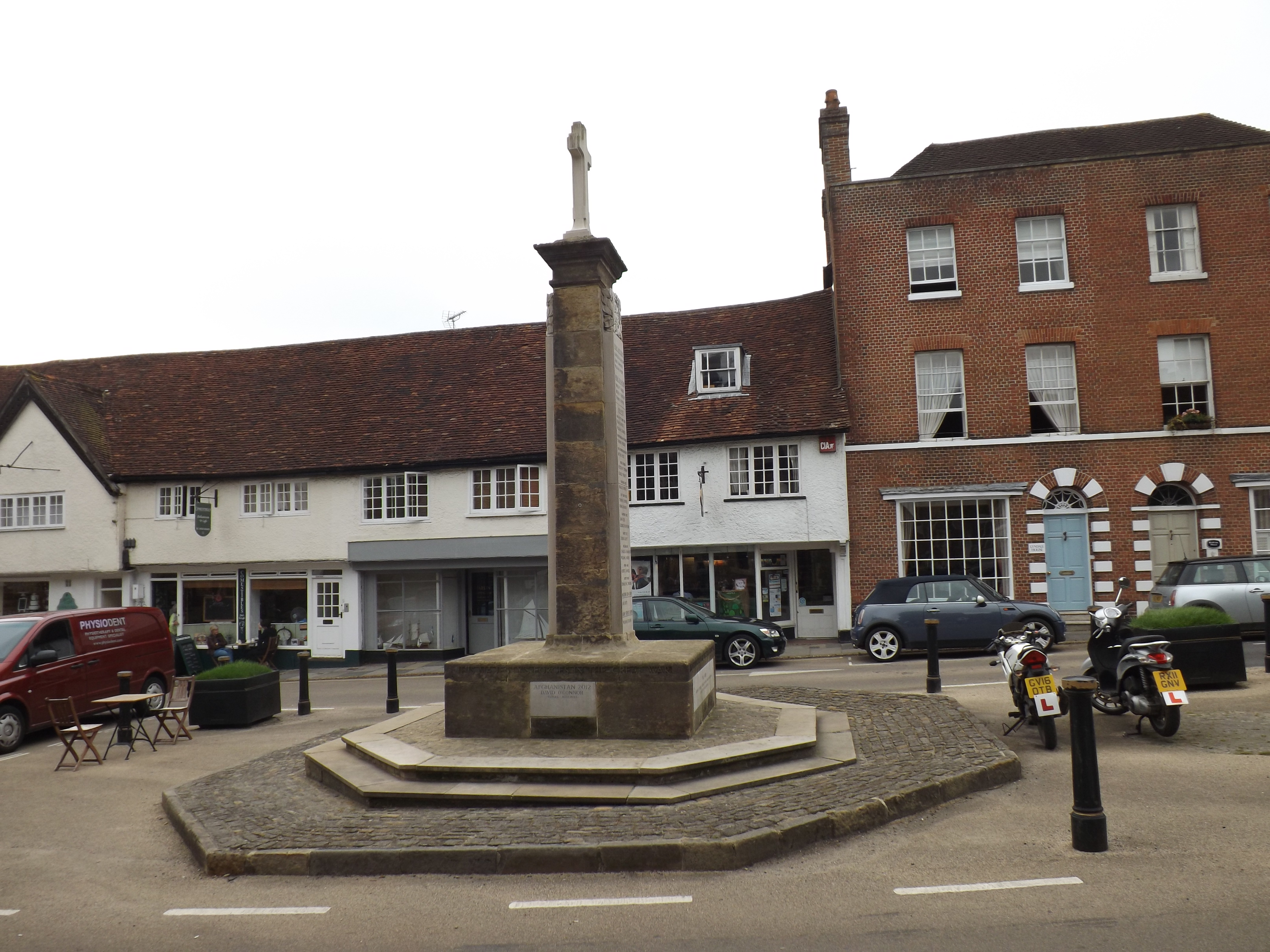 Midhurst - War Memorials Online