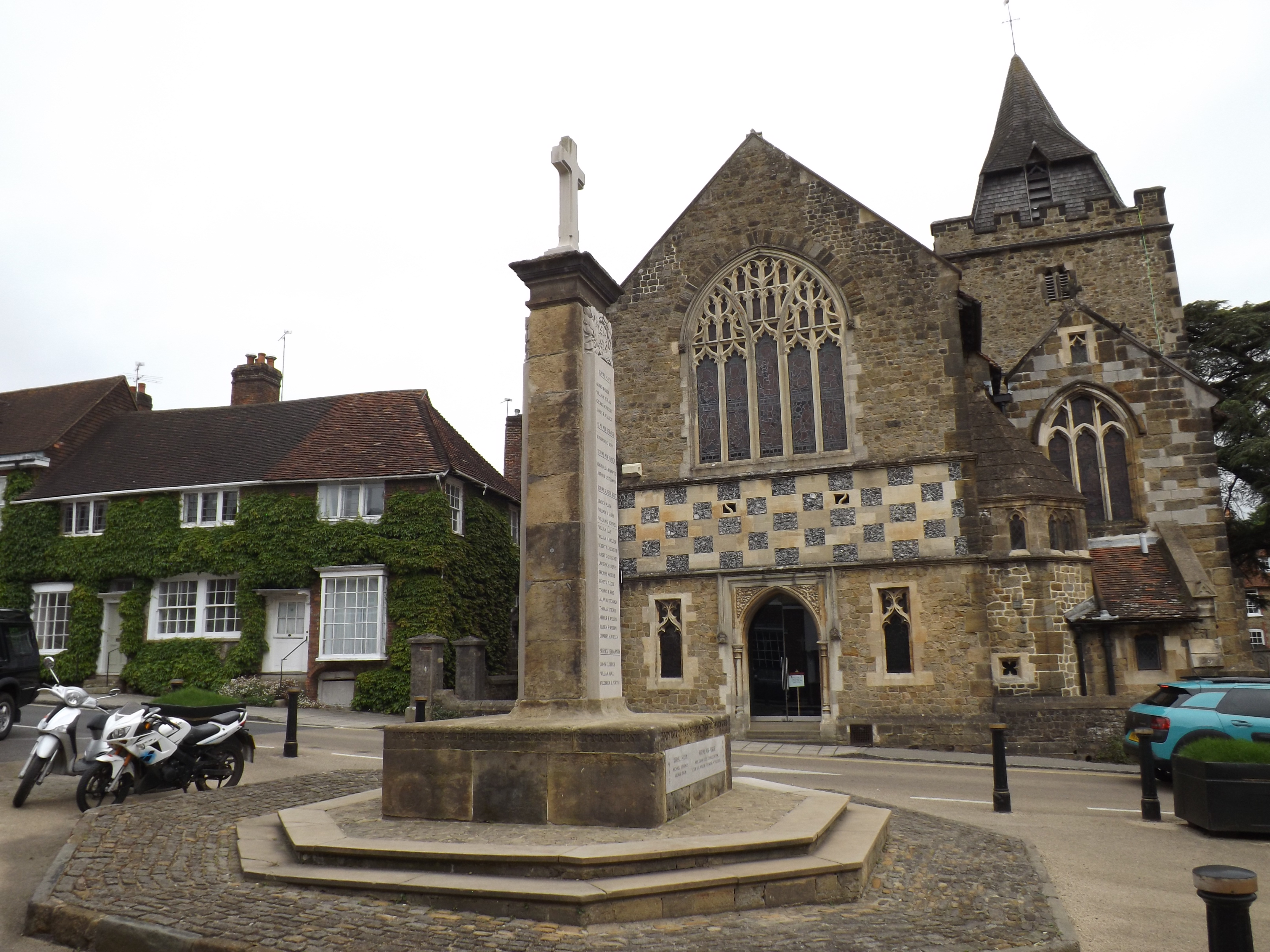 Midhurst - War Memorials Online