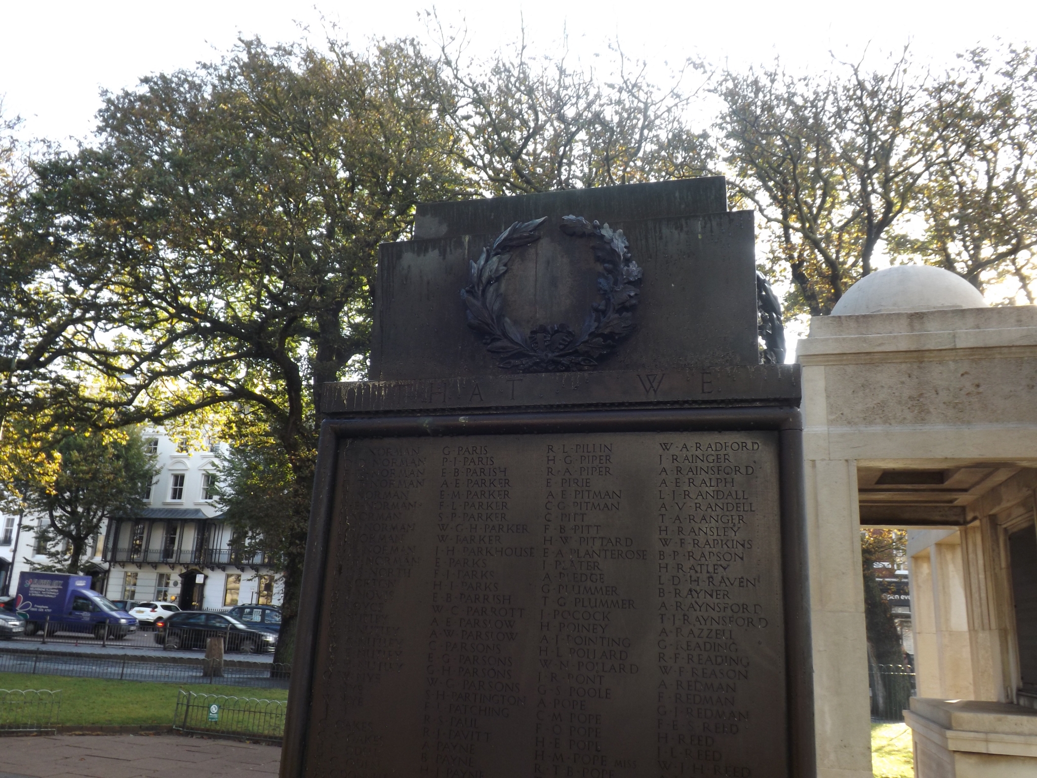 BRIGHTON - War Memorials Online