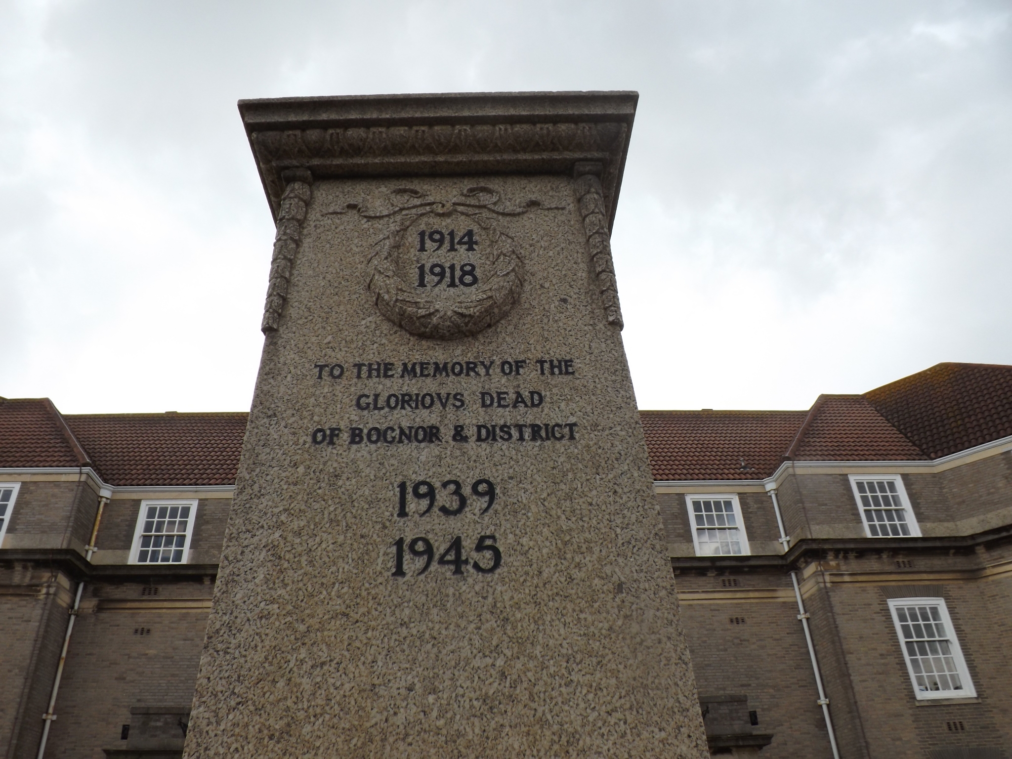 Bognor Regis - War Memorials Online