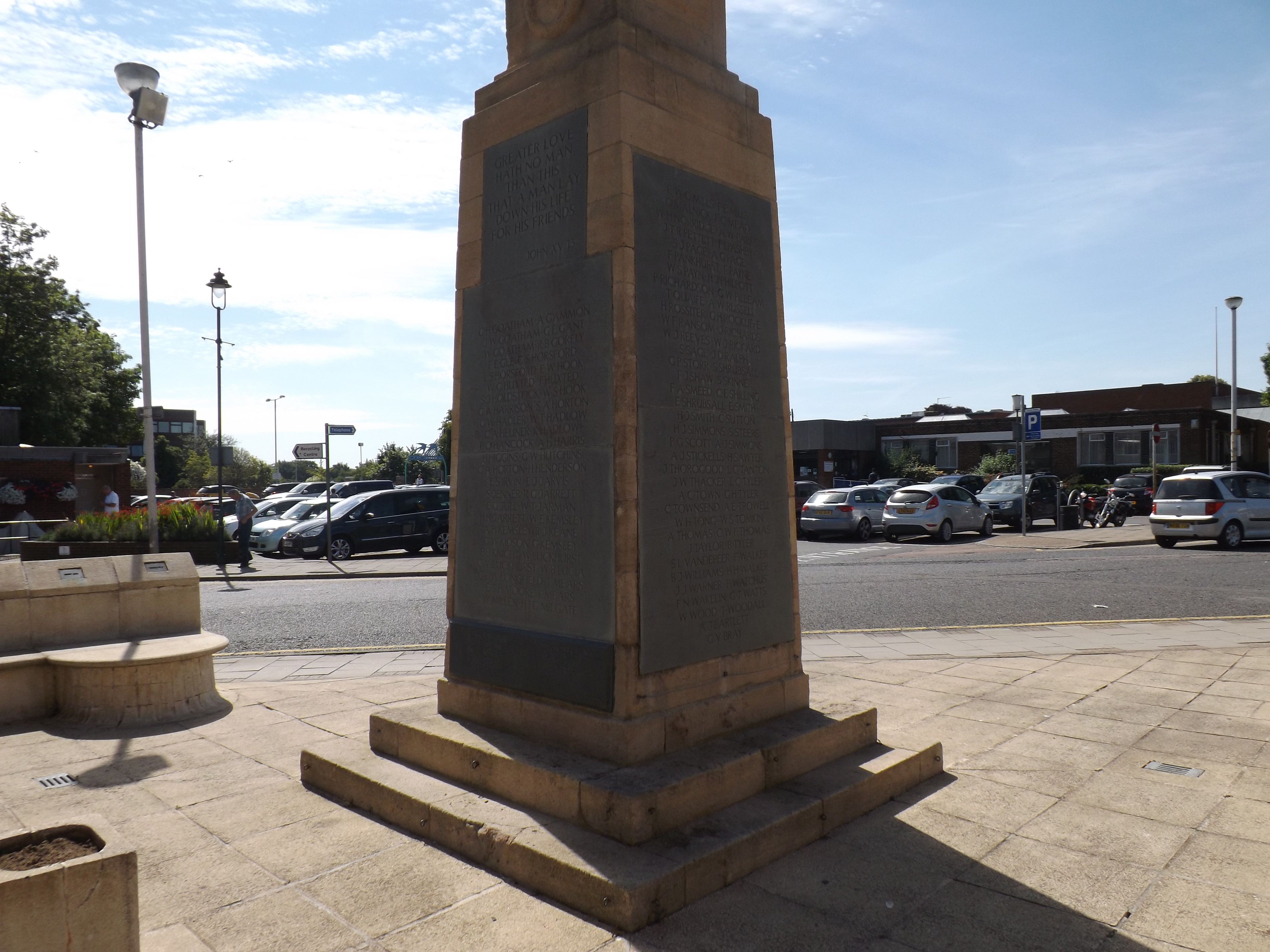 Sittingbourne WW1 & WW2 - War Memorials Online