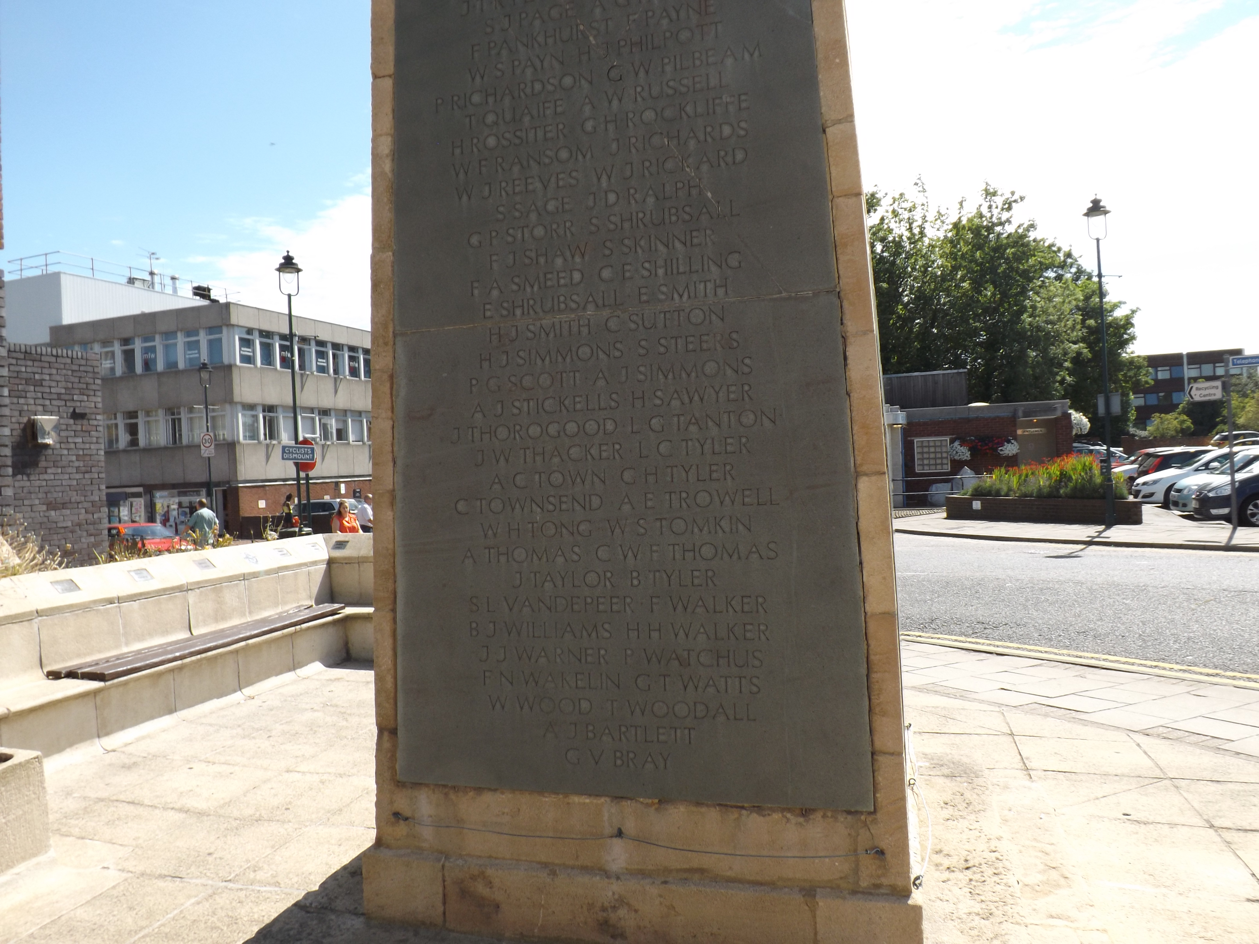 Sittingbourne WW1 & WW2 - War Memorials Online