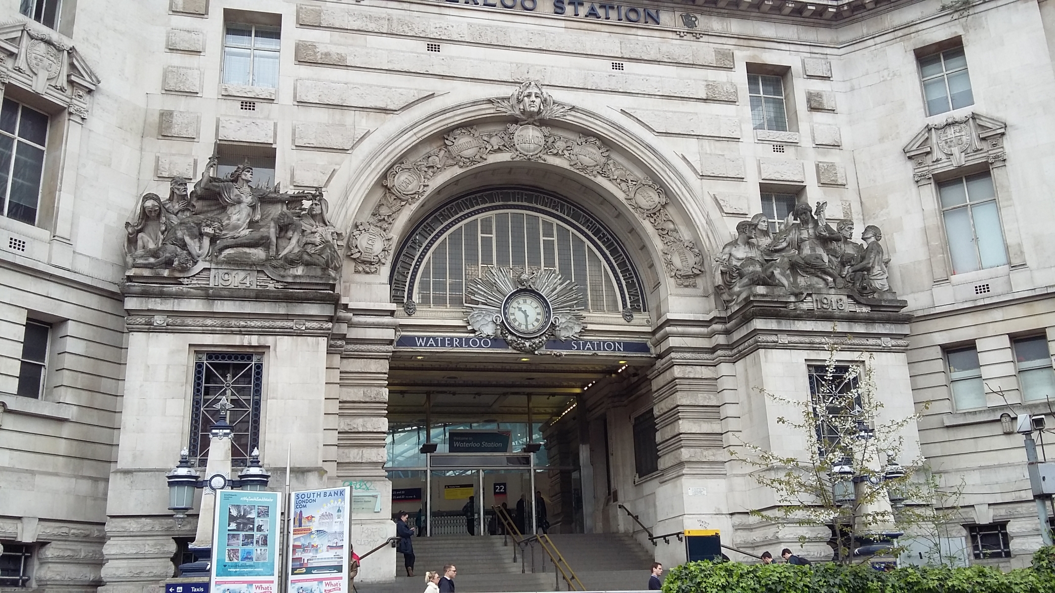 London and South Western Railway Victory Arch, Waterloo Station - War ...