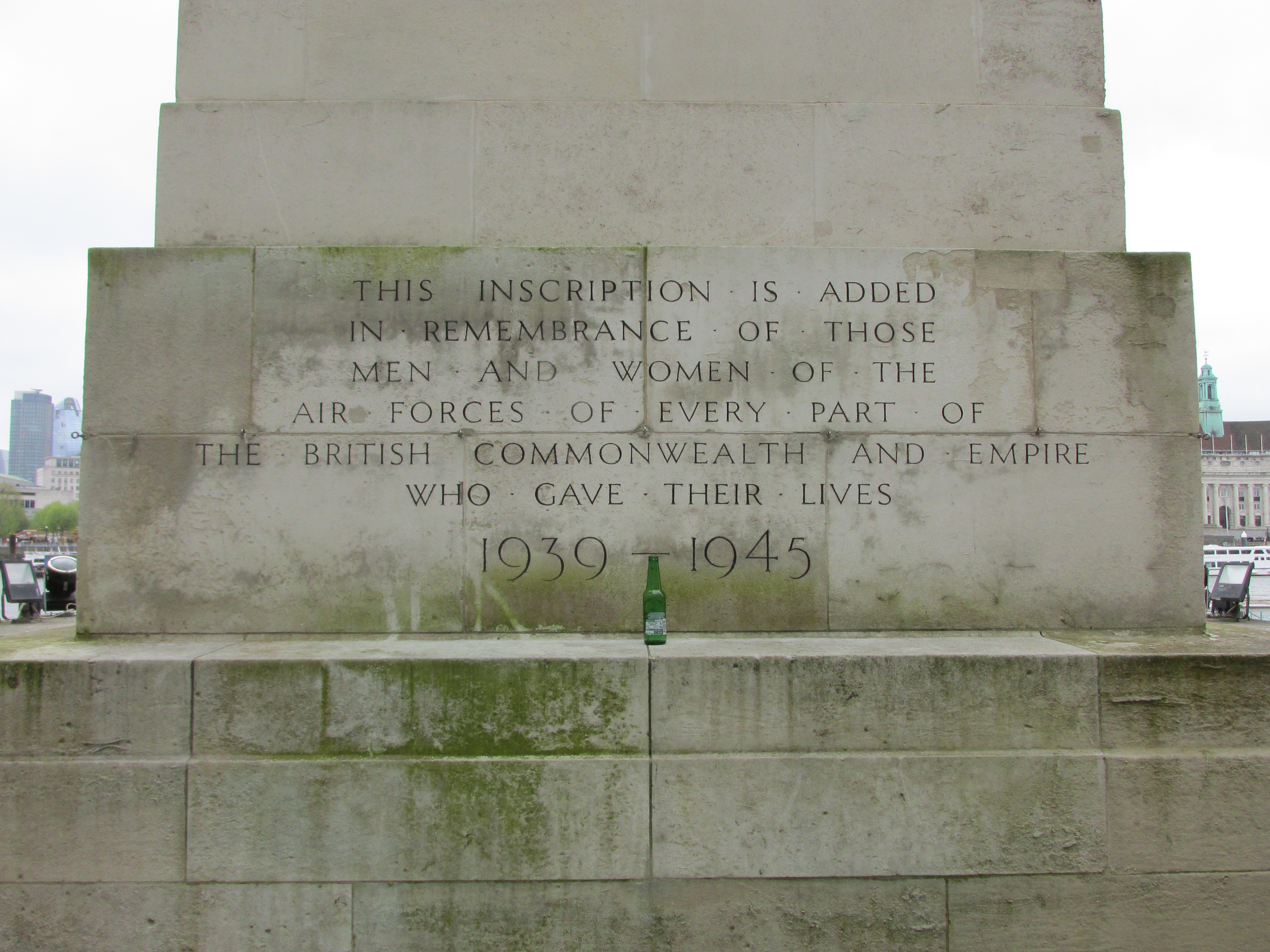 RAF MEMORIAL / ROYAL AIR FORCE MEMORIAL - War Memorials Online