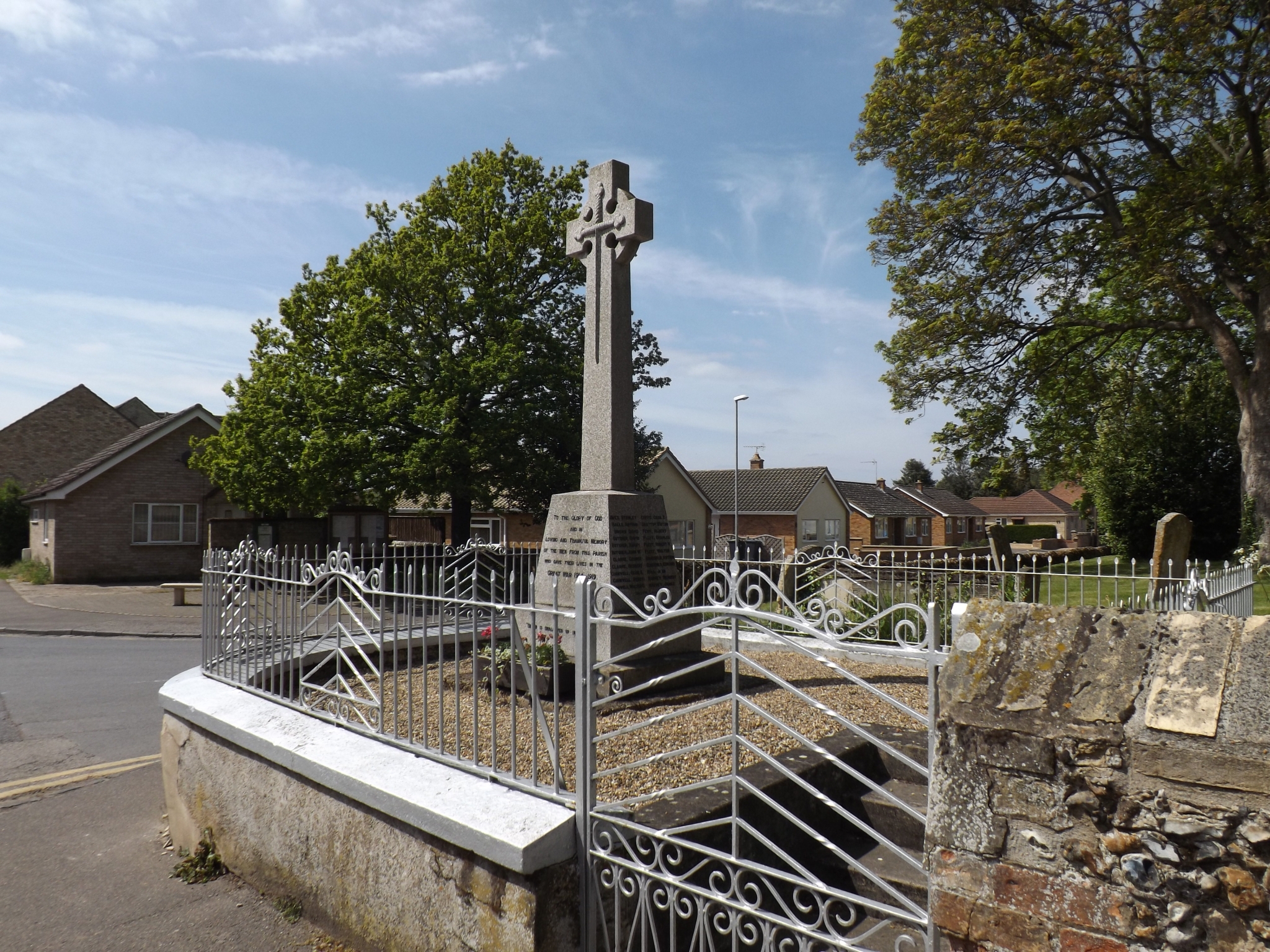 ISLEHAM - War Memorials Online