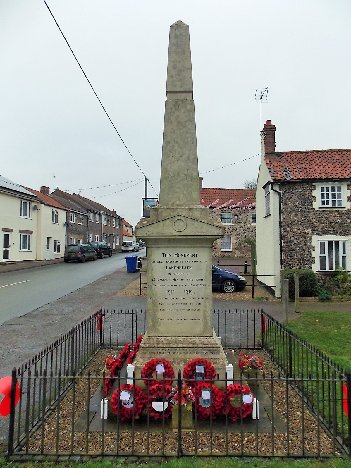 Lakenheath - War Memorials Online