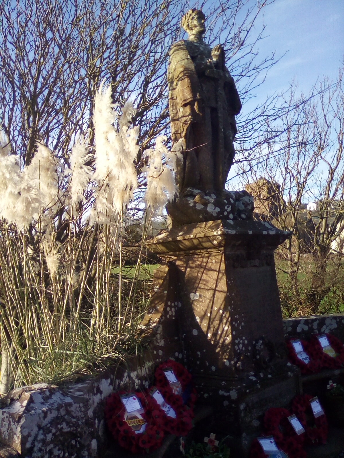 ST BEES STATUE - War Memorials Online