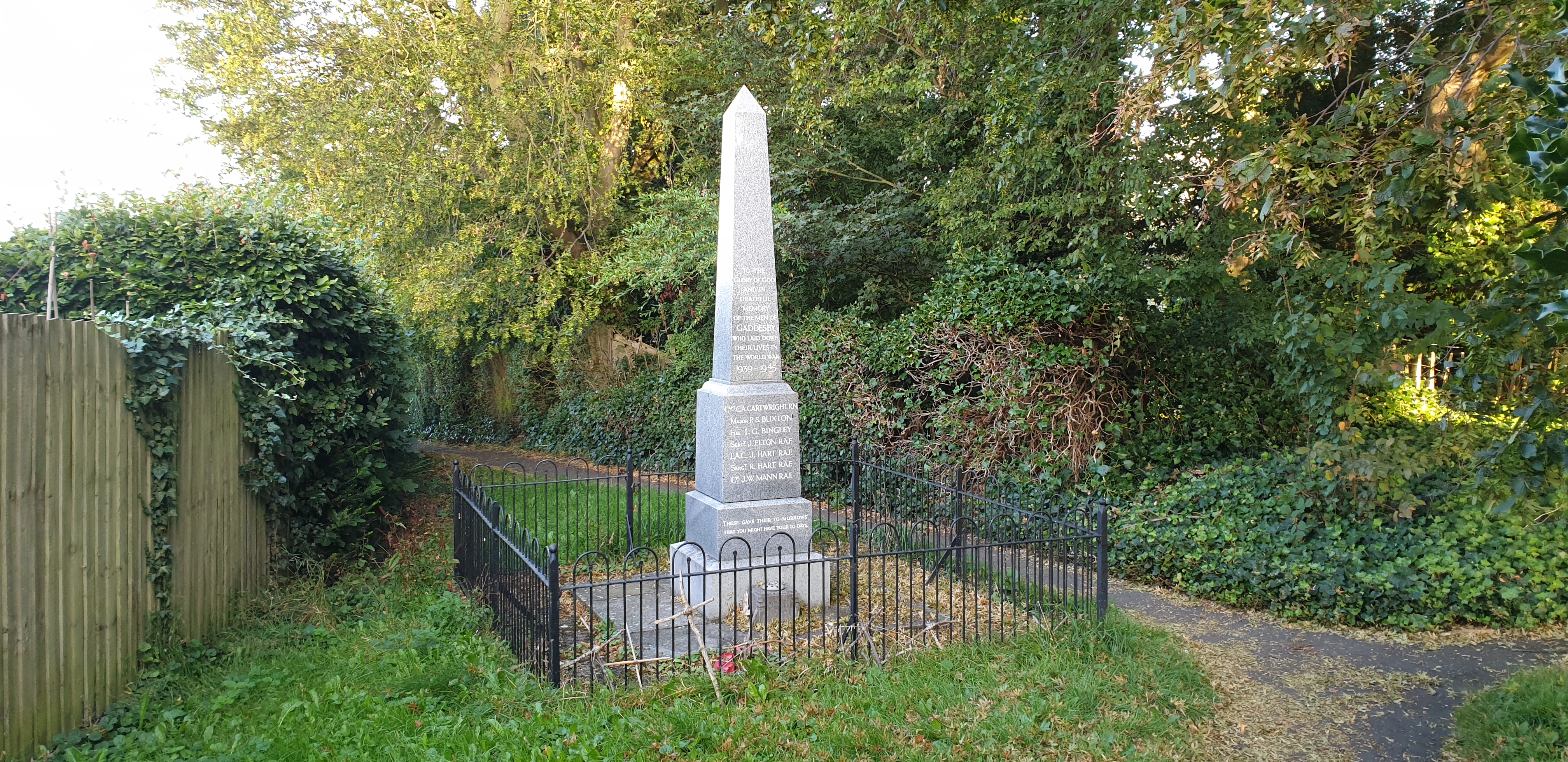 GADDESBY - War Memorials Online