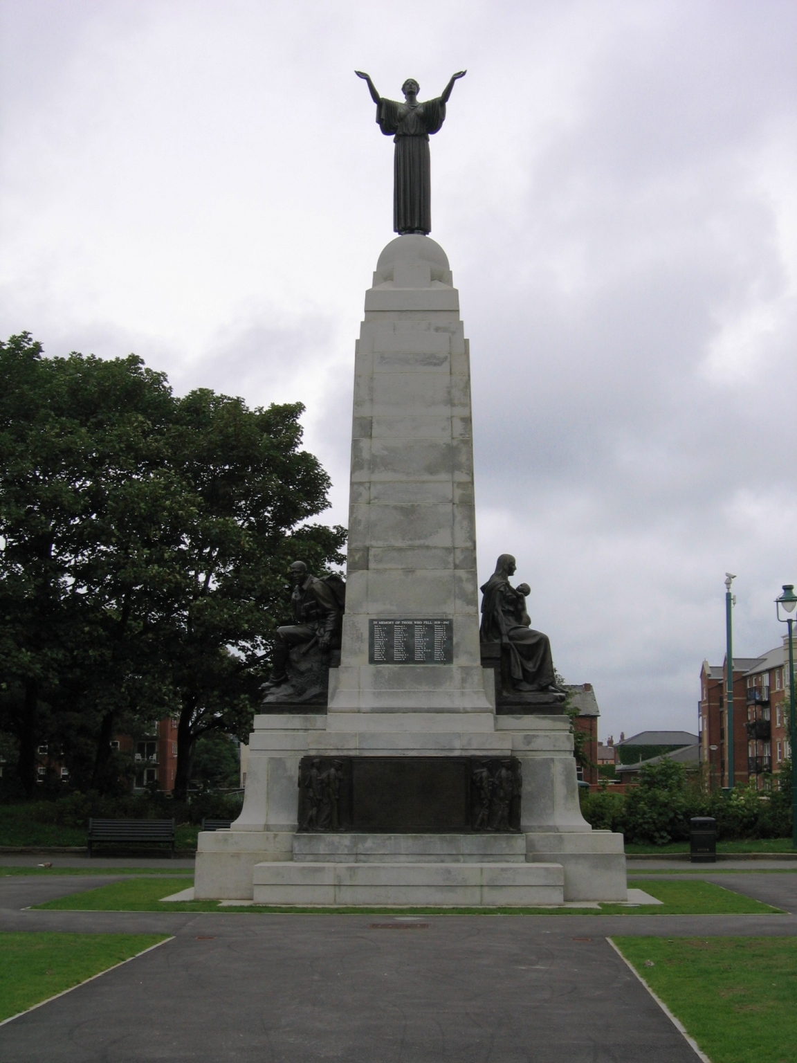 ST ANNES ON SEA - War Memorials Online