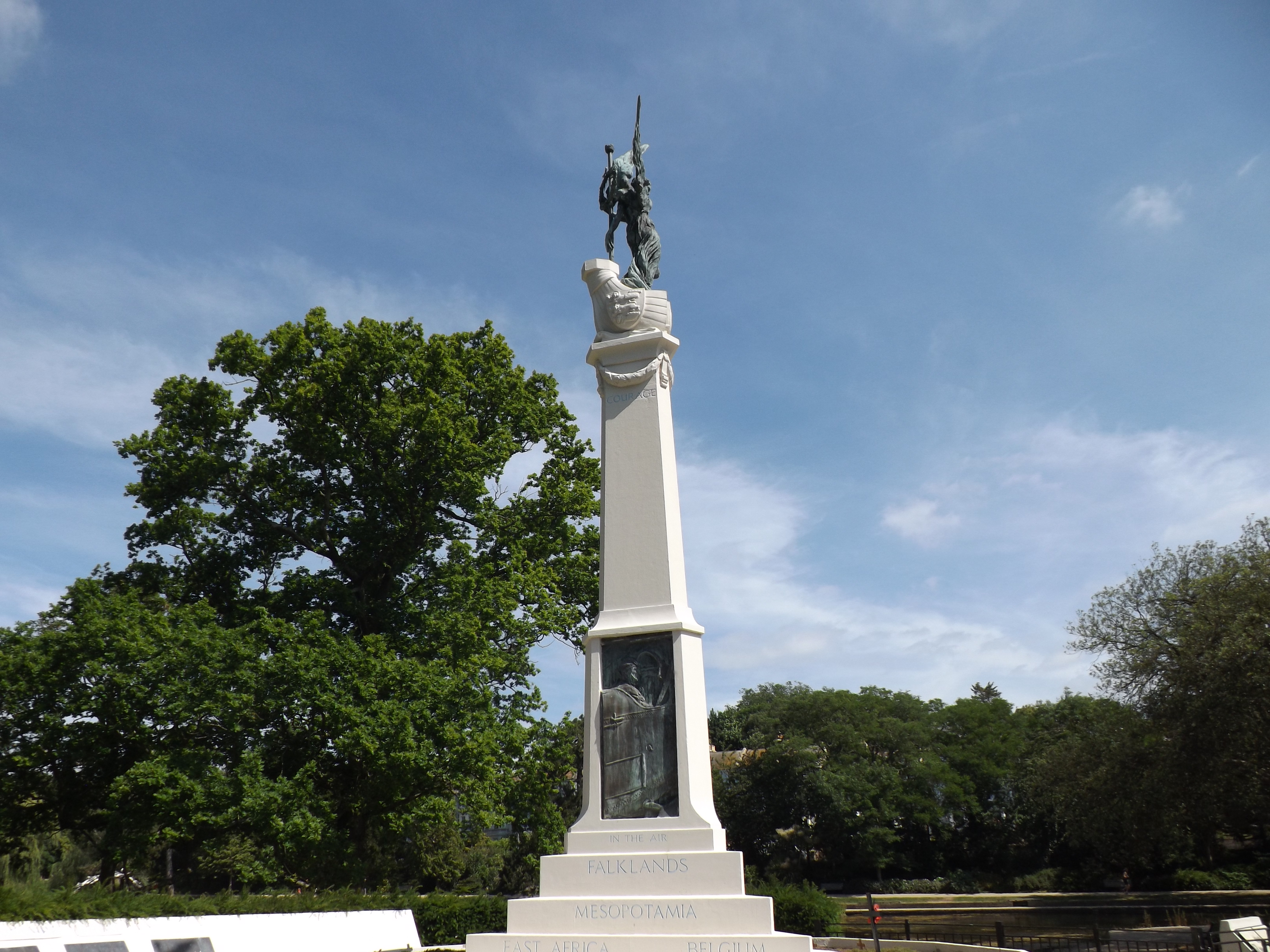 HASTINGS AND ST LEONARDS - War Memorials Online