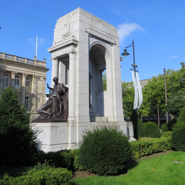 Bolton War Memorial - War Memorials Online