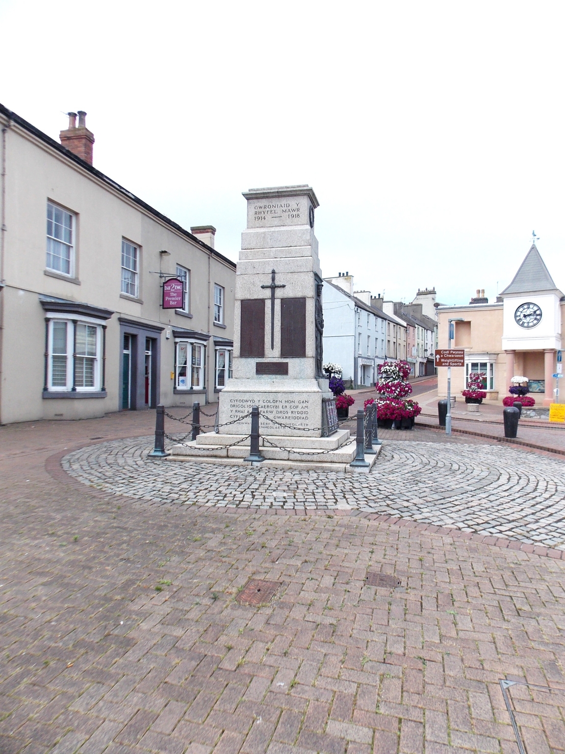 Holyhead war memorial