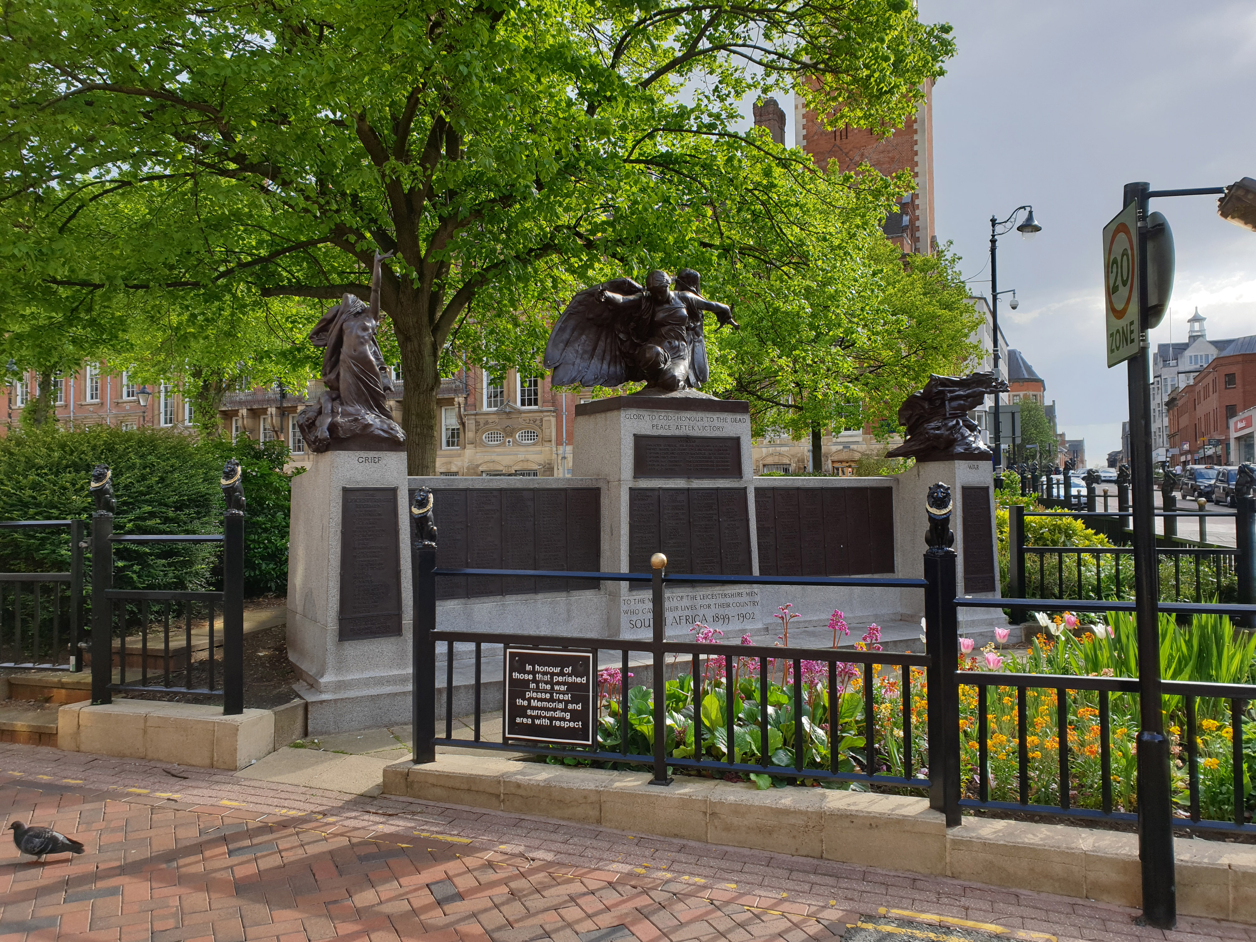 Leicester (Boer War sculpture) - War Memorials Online