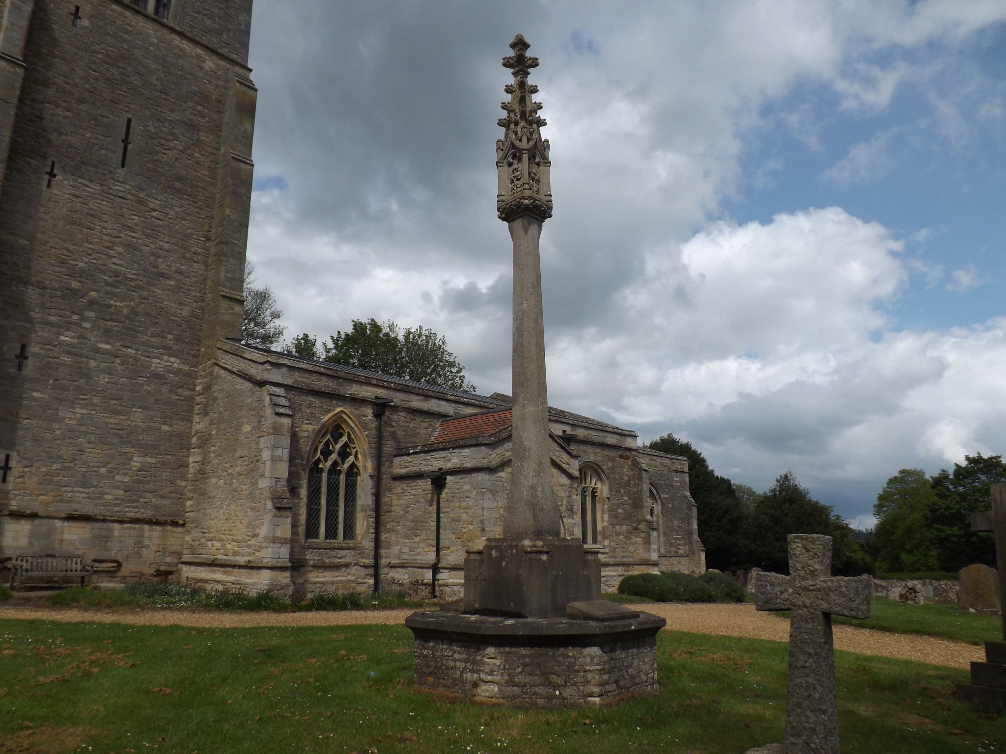 SHARNBROOK - War Memorials Online