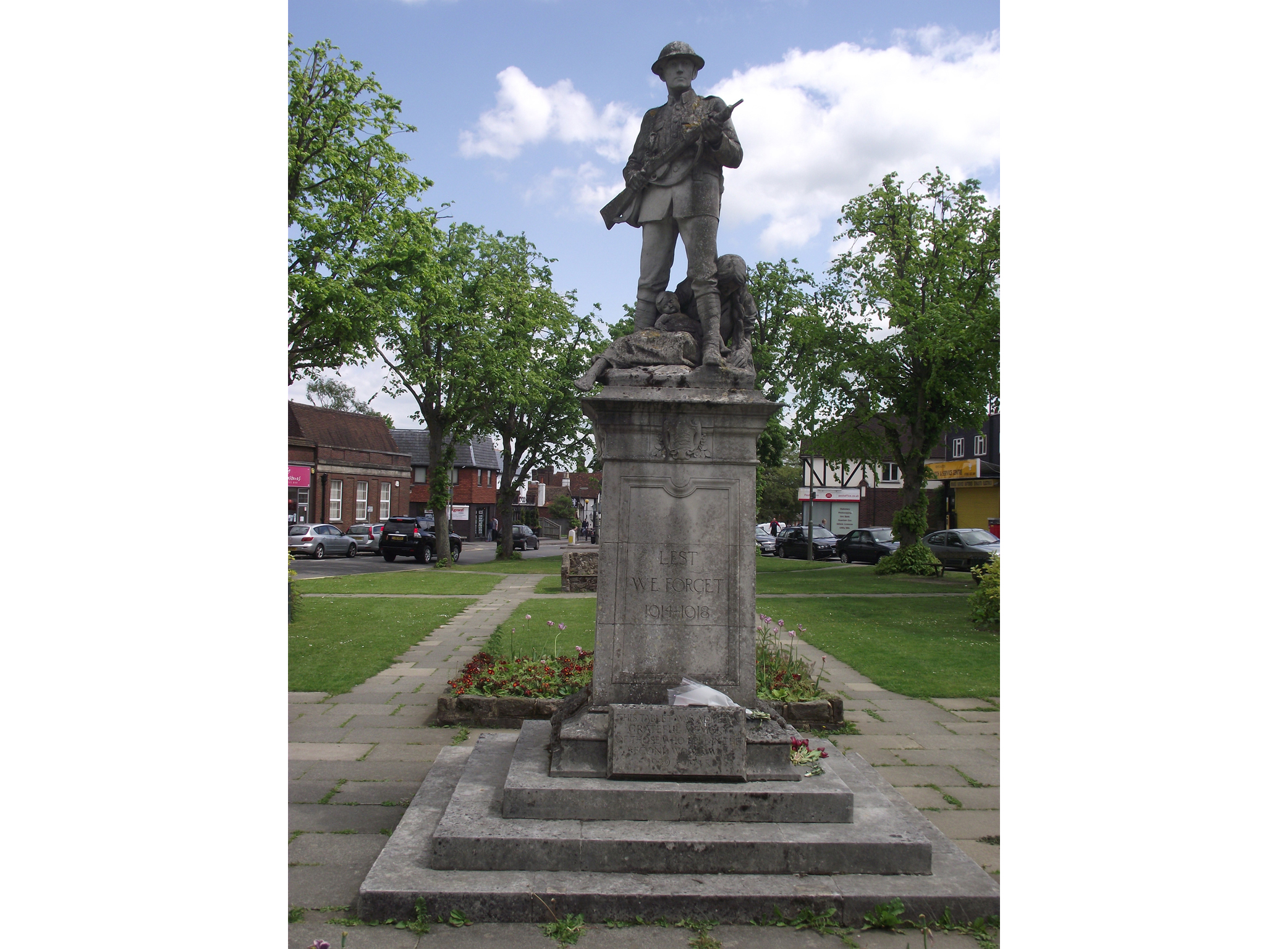 Warlingham - War Memorials Online