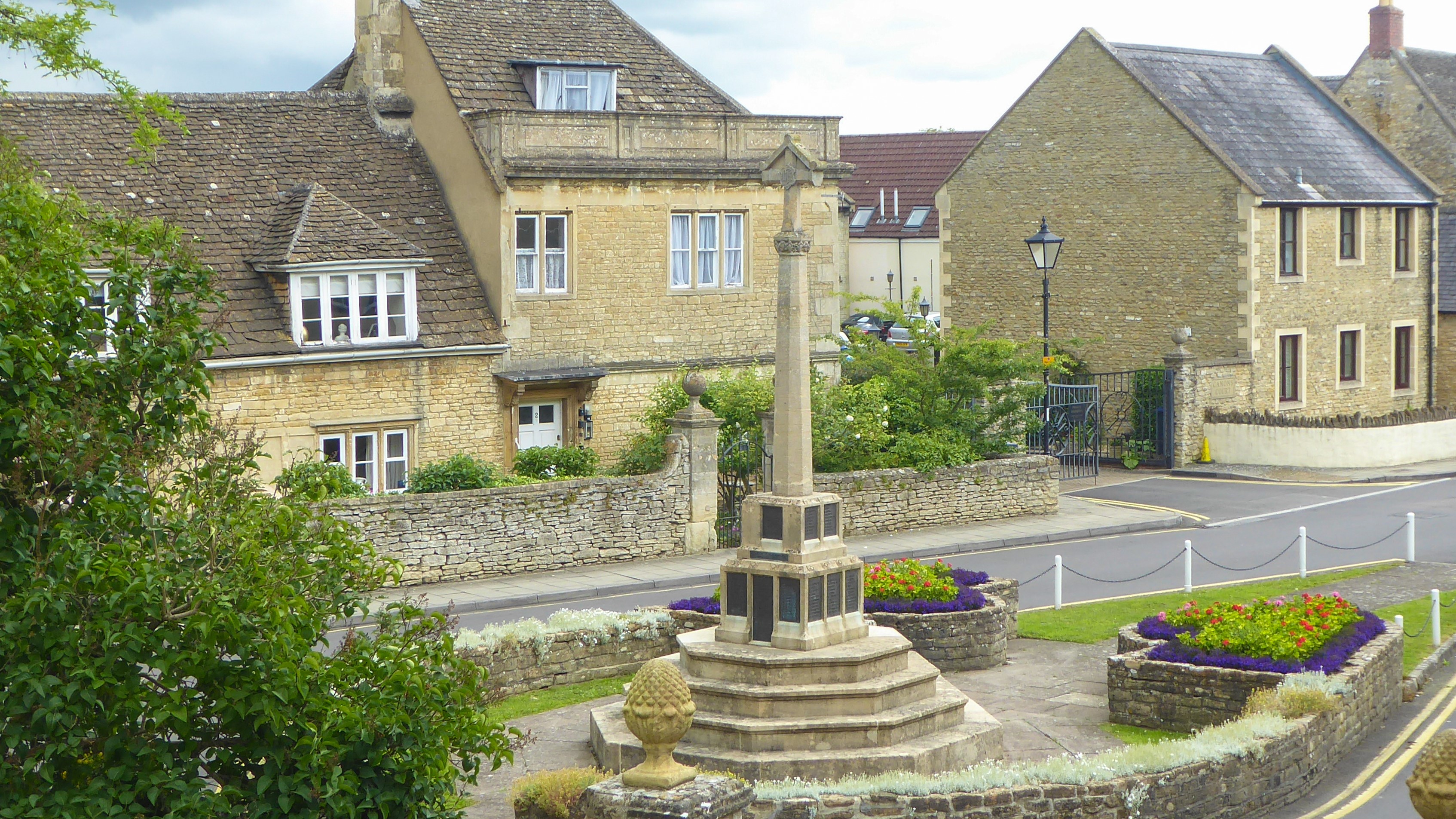 Melksham War Memorial - War Memorials Online