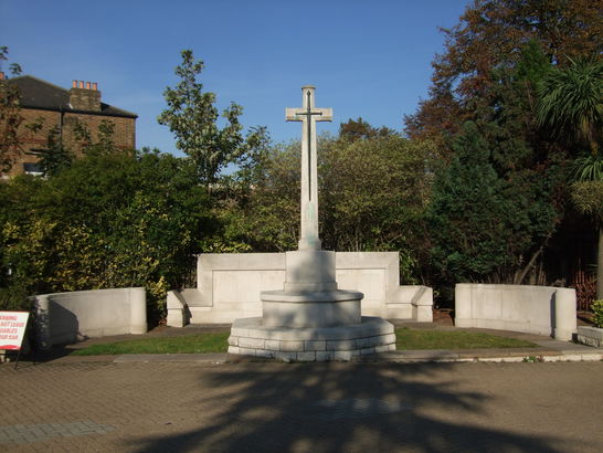West Norwood Cross of Sacrifice and Screen Walls