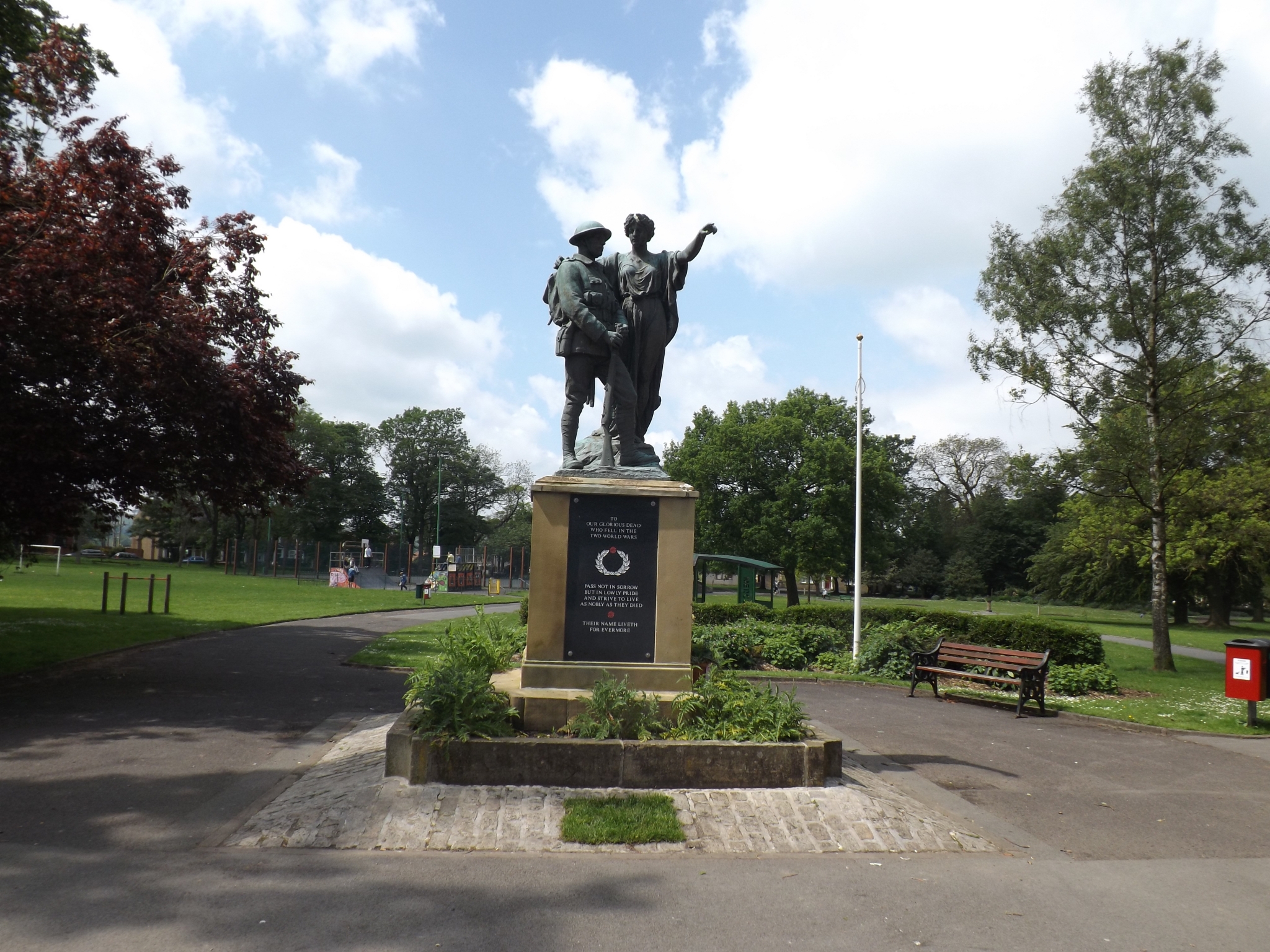 Clayton-le-Moors - War Memorials Online