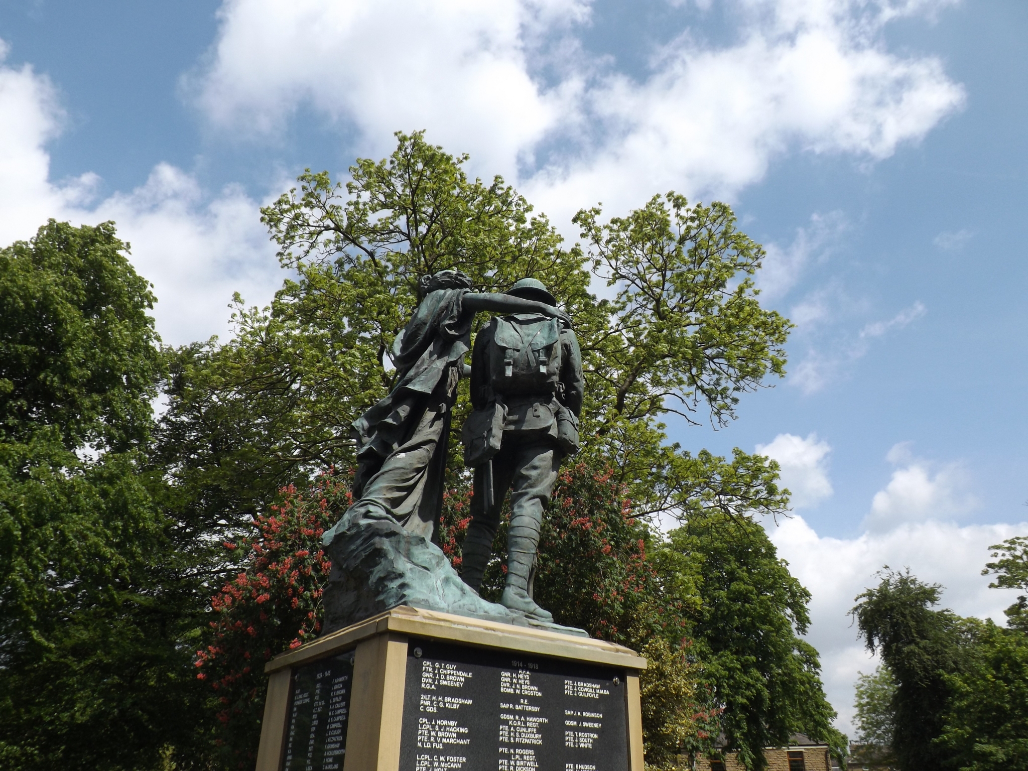 Clayton-le-Moors - War Memorials Online