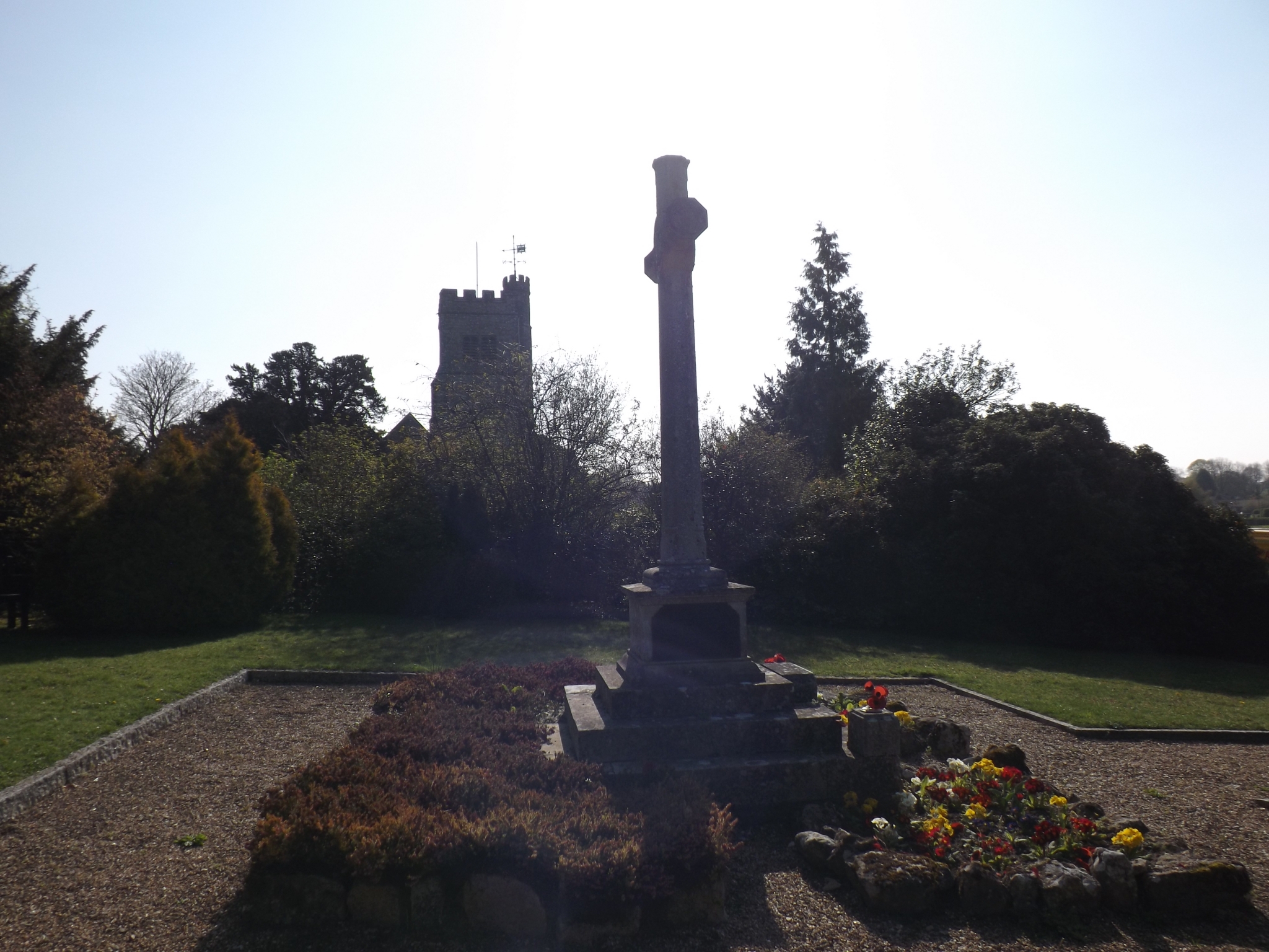 HARRIETSHAM - War Memorials Online