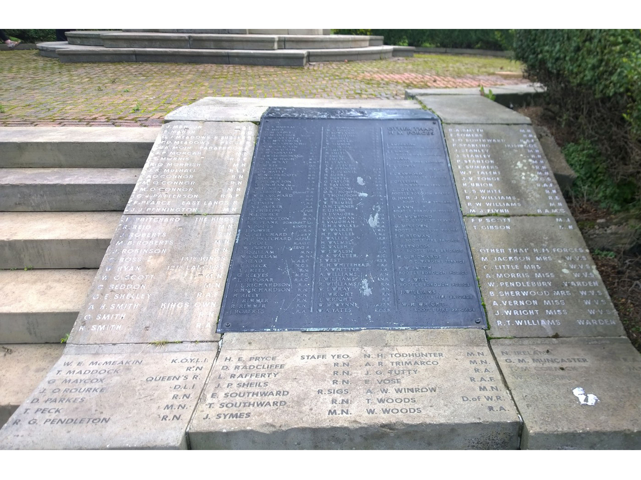 Bootle War Memorial - War Memorials Online