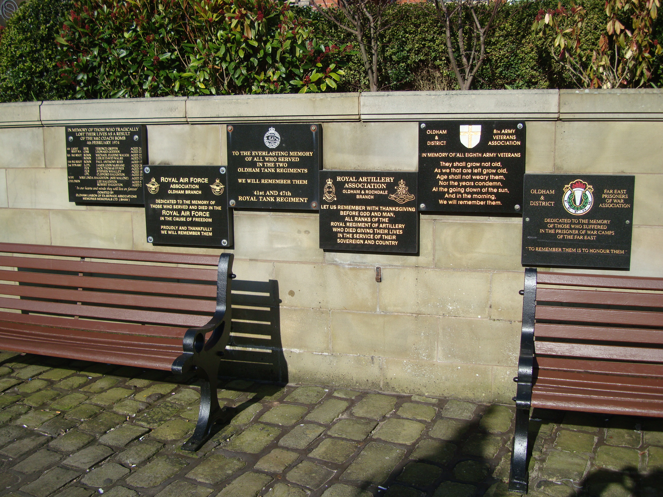Oldham - War Memorials Online