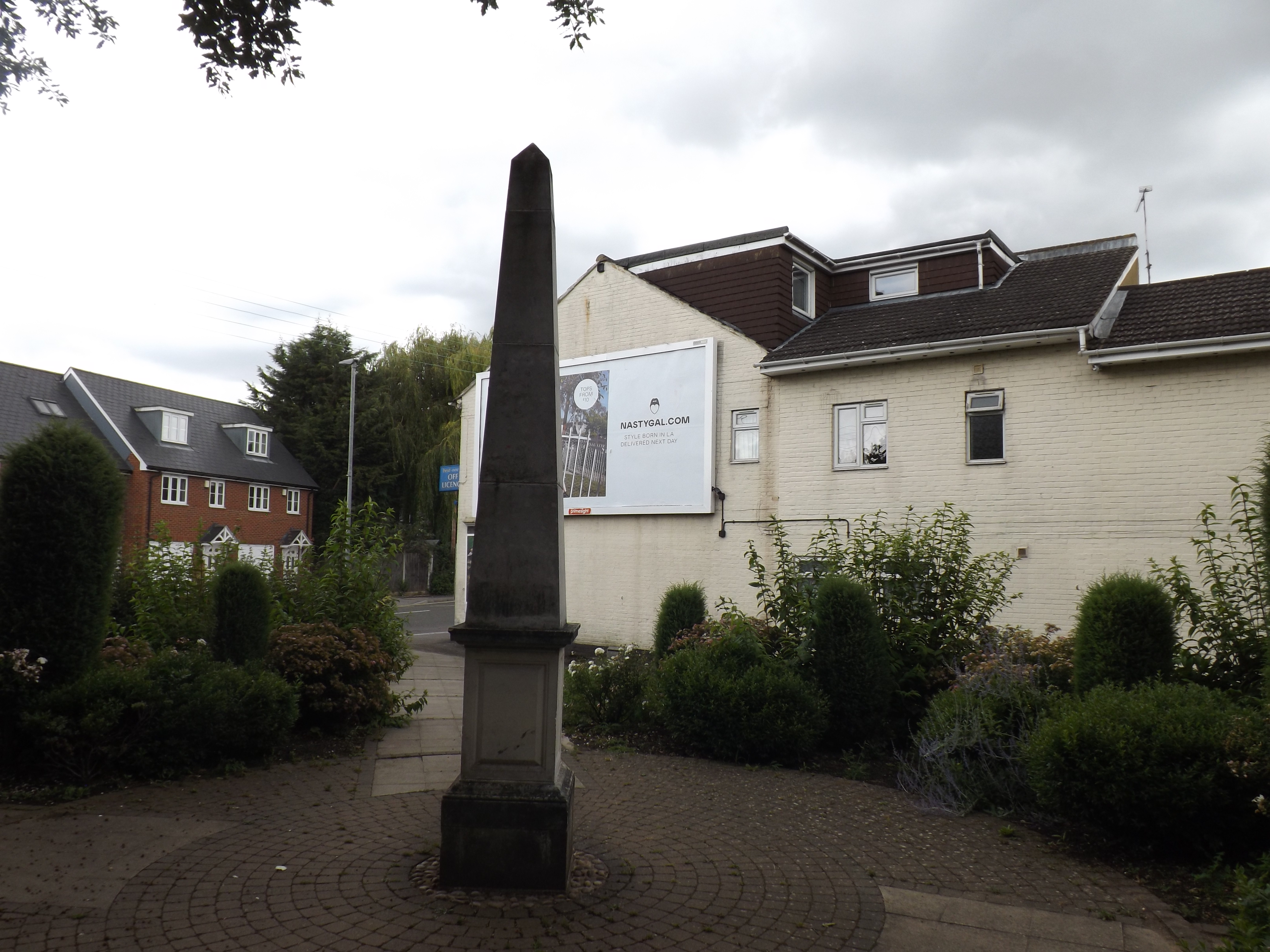 HALLING - War Memorials Online