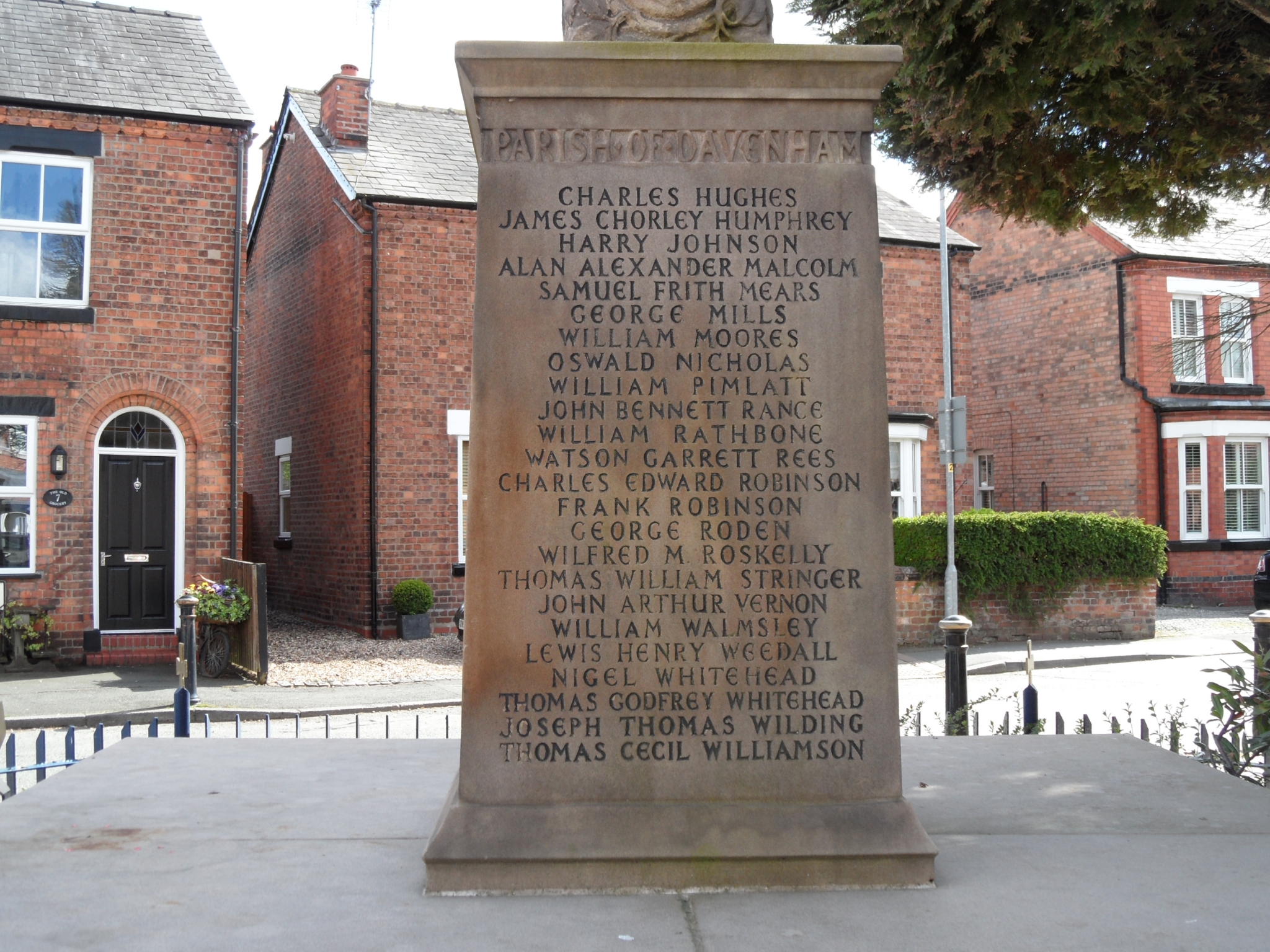 Davenham - War Memorials Online