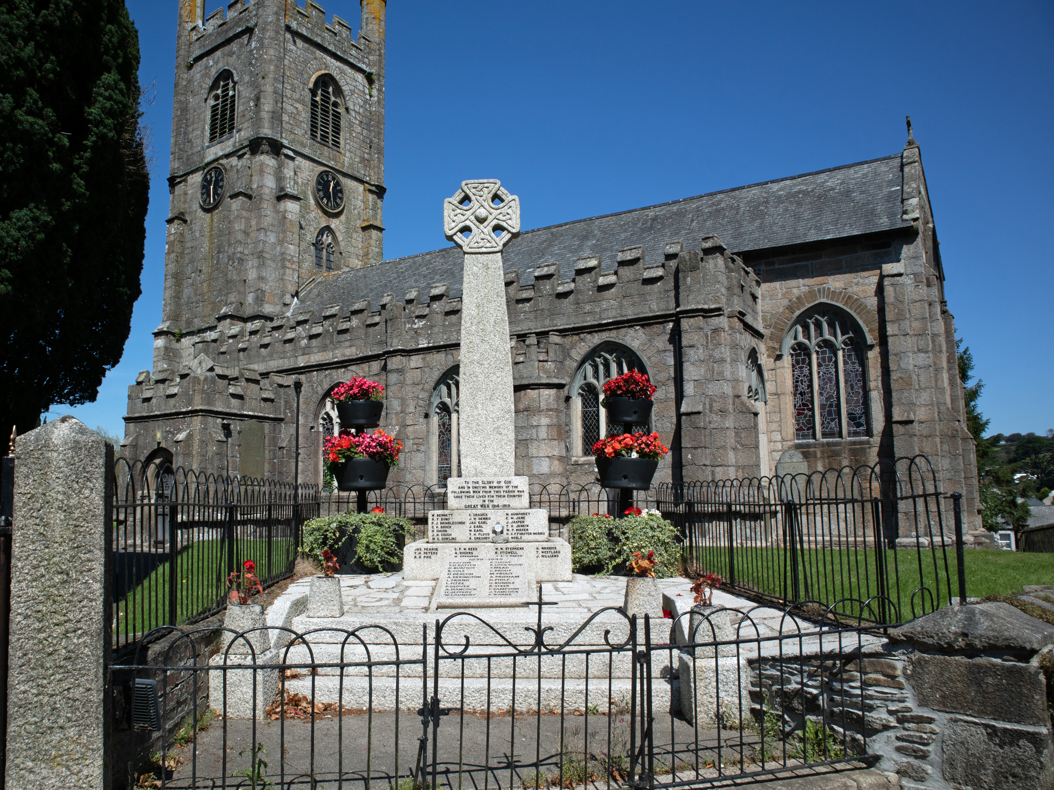 Callington - War Memorials Online