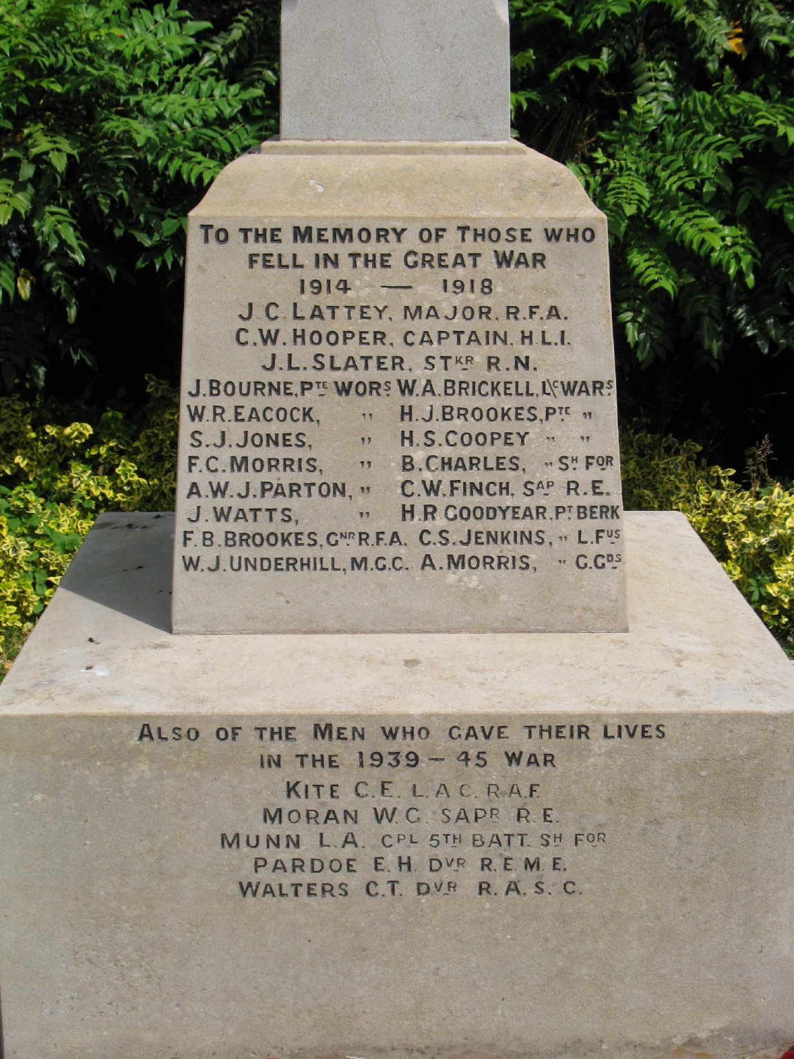 Callow End War Memorial - War Memorials Online