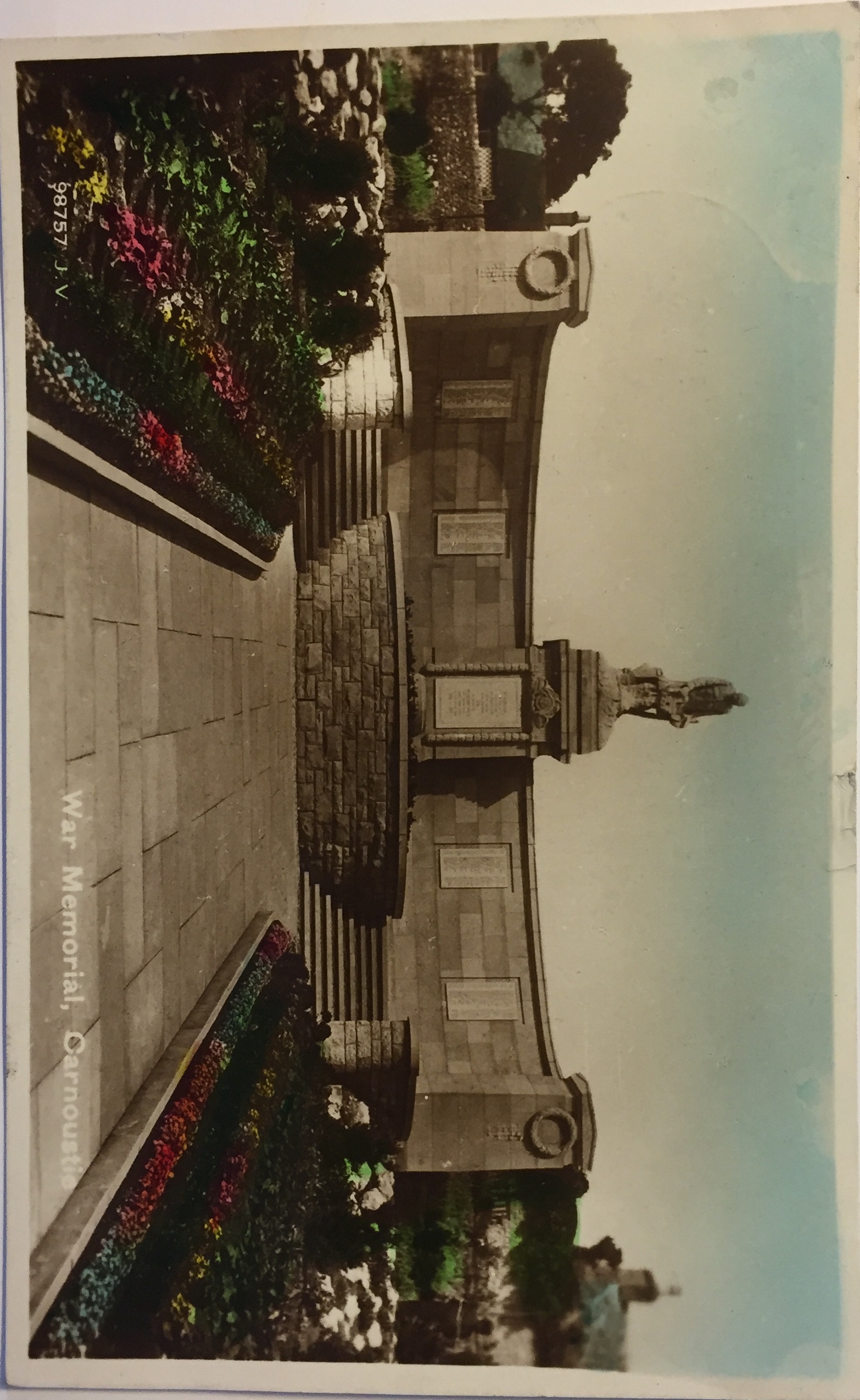Carnoustie - War Memorials Online