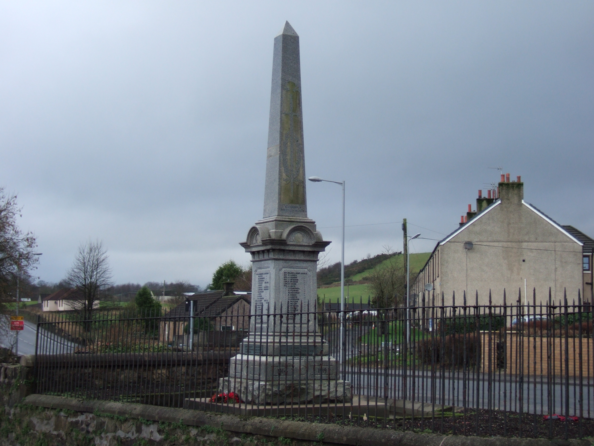 LONGCROFT - War Memorials Online