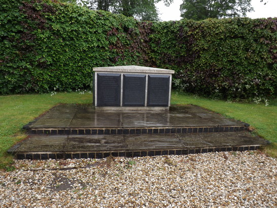 Upper Basildon stone of remembrance