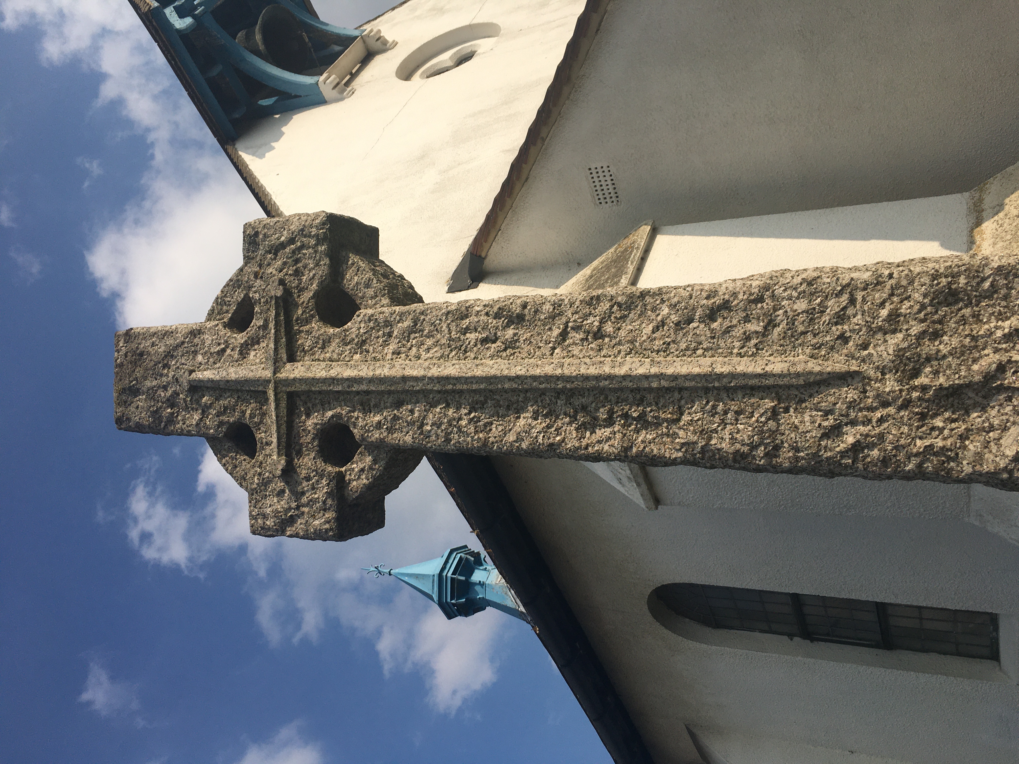 ST ALBAN'S CHURCH CROSS - War Memorials Online