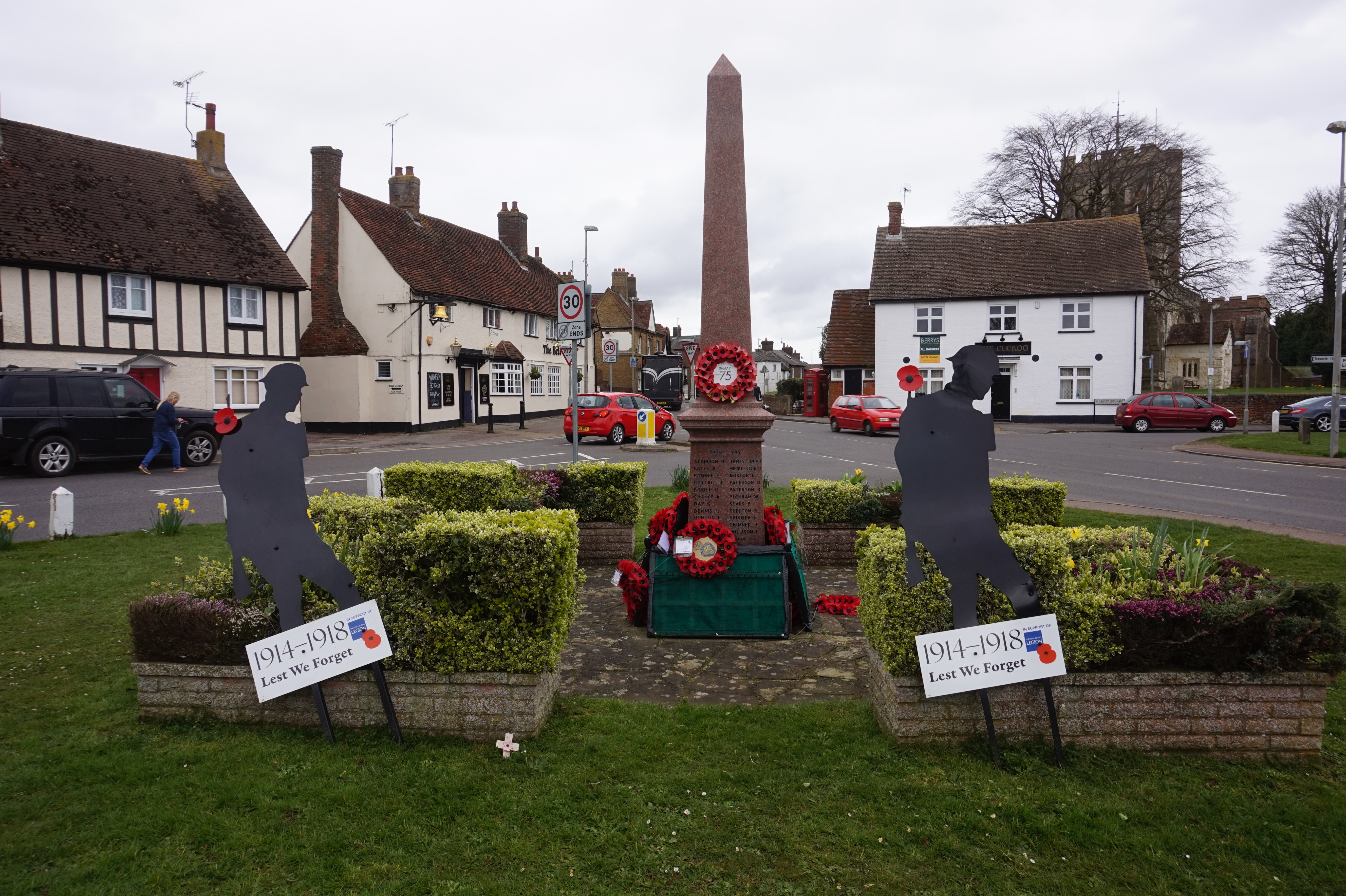 Toddington Memorial, - War Memorials Online