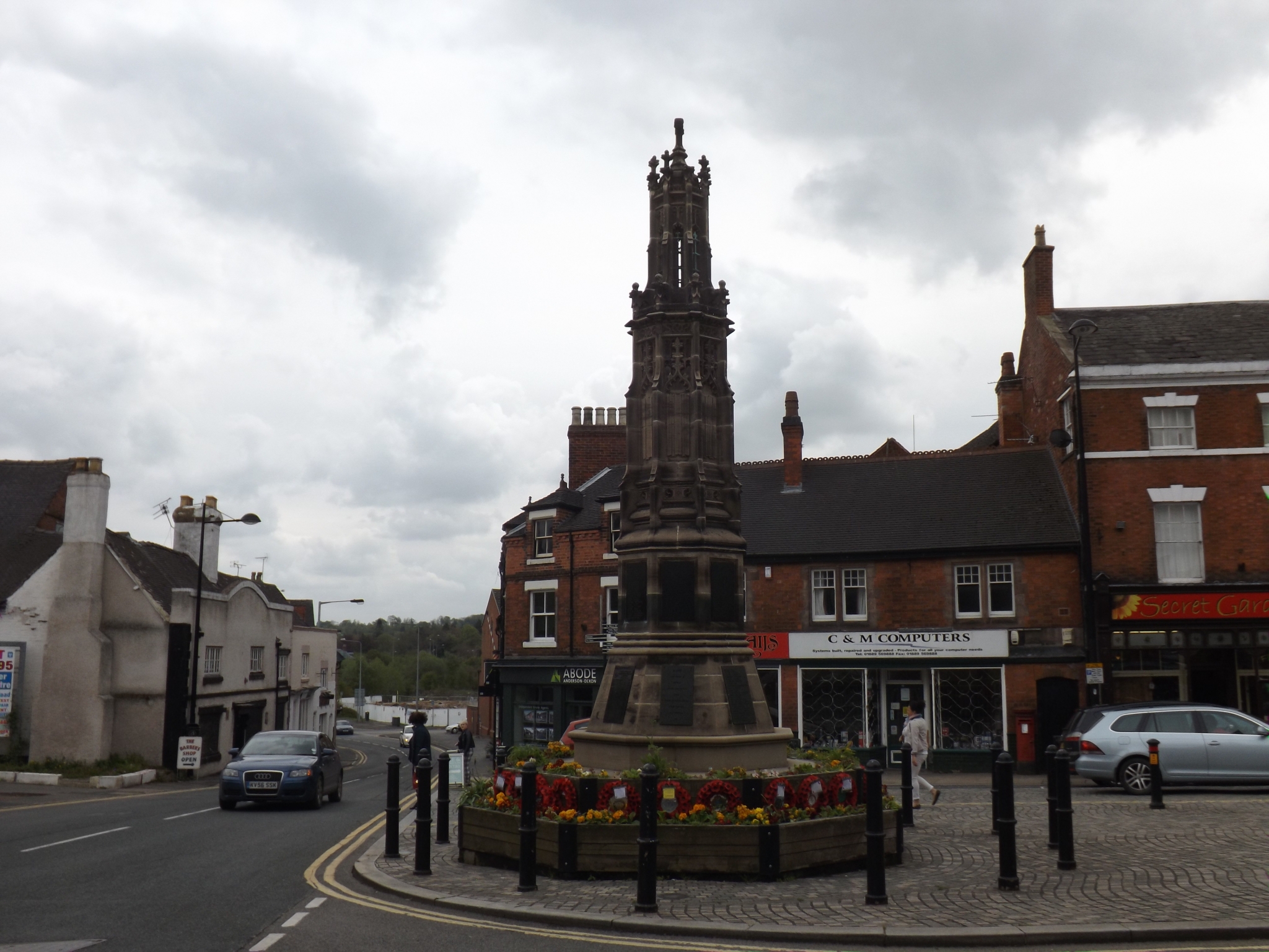 Uttoxeter Town Memorial - War Memorials Online