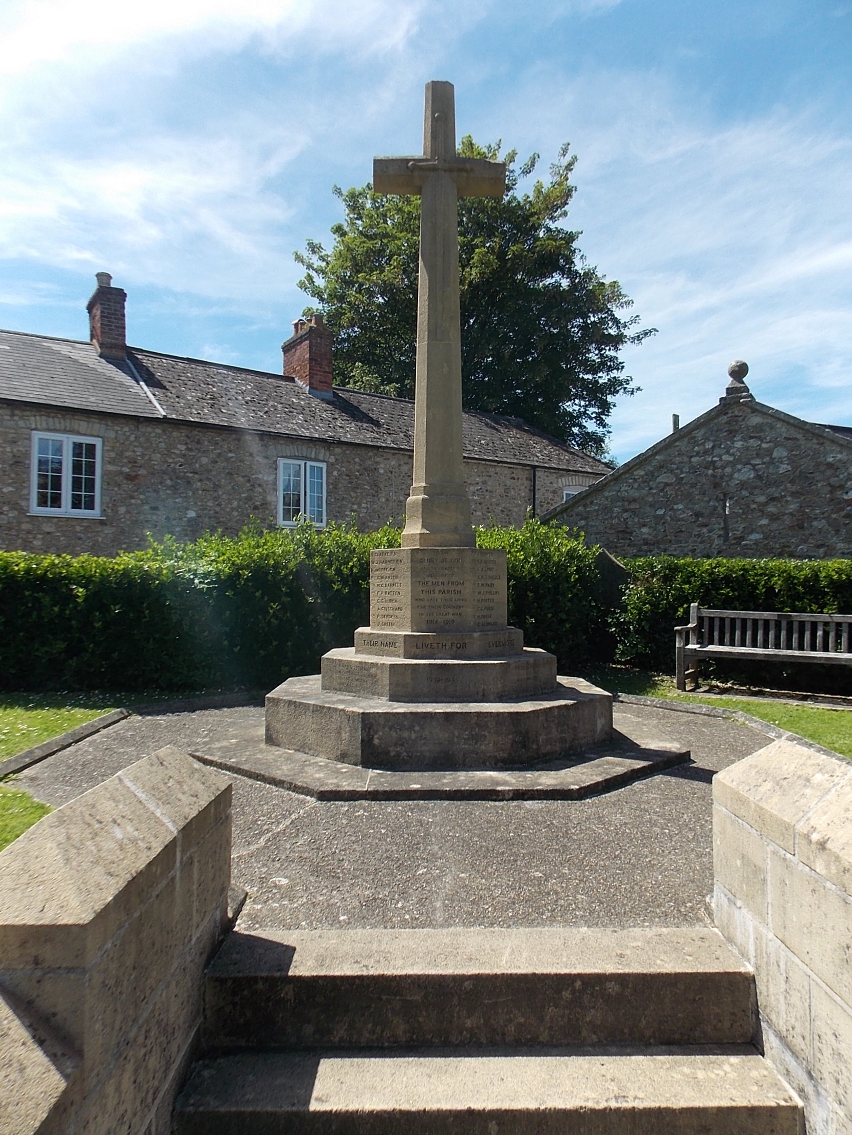 COLYTON PARISH - War Memorials Online