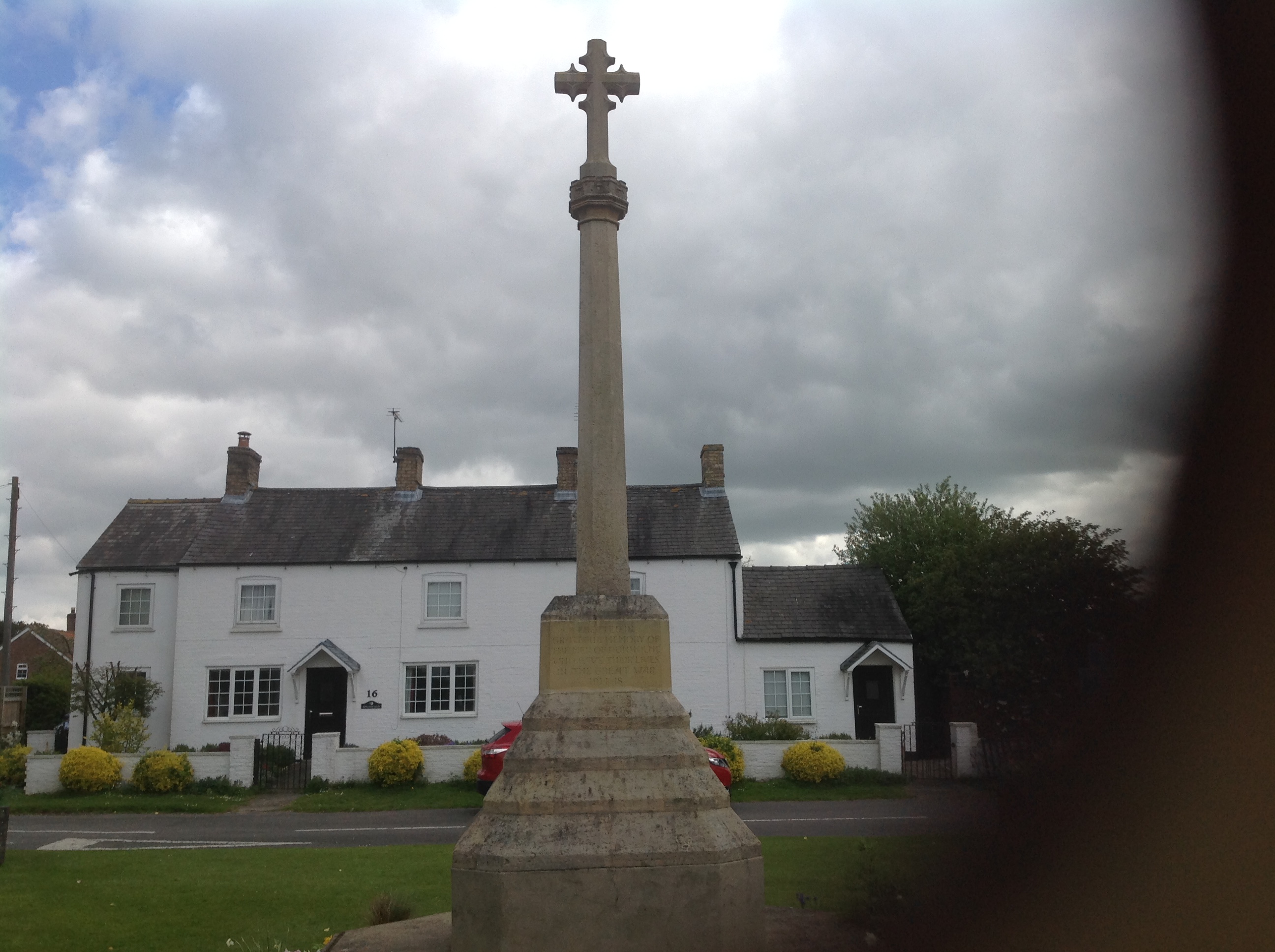 Dunholme - War Memorials Online