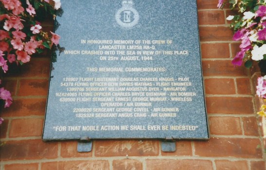 Lancaster LM258 Bomber Crew