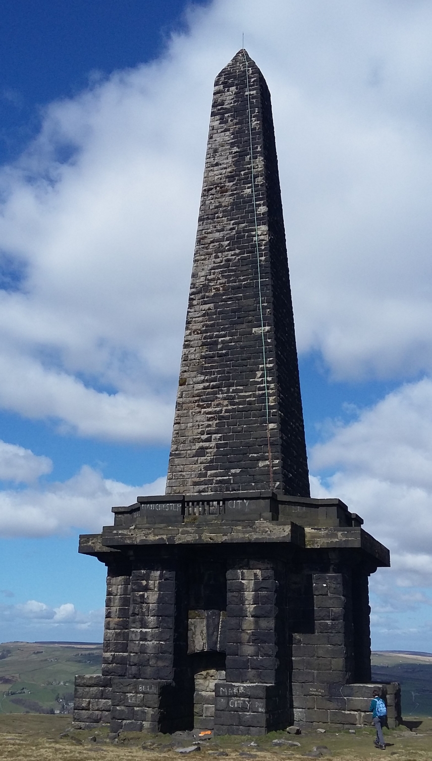 STOODLEY PIKE PEACE MEMORIAL - War Memorials Online